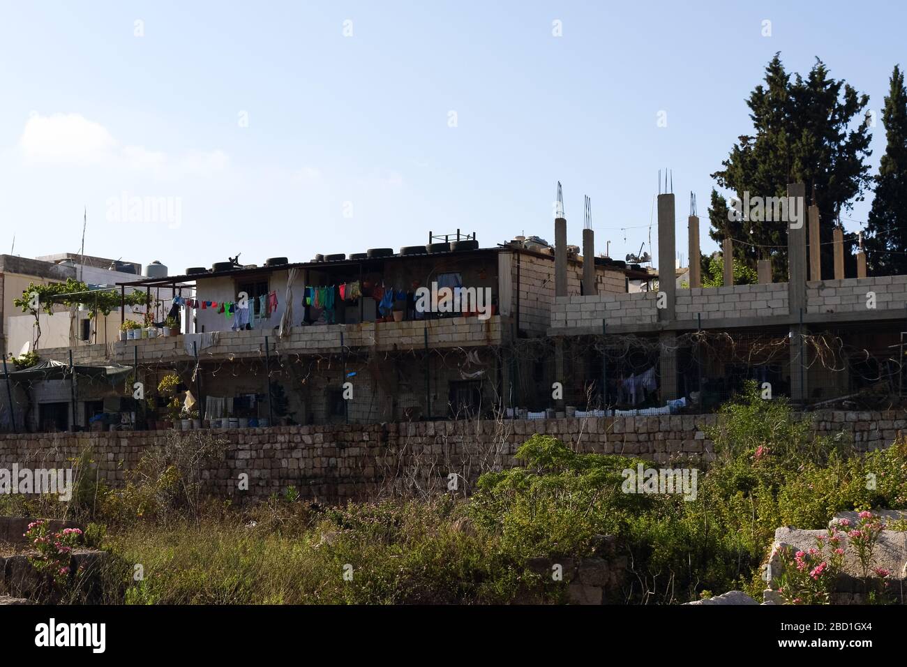Poorly built houses hi-res stock photography and images - Alamy