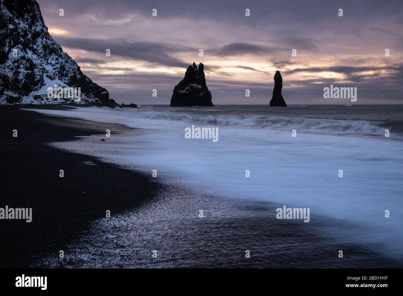 Vik beach at dawn Stock Photo - Alamy