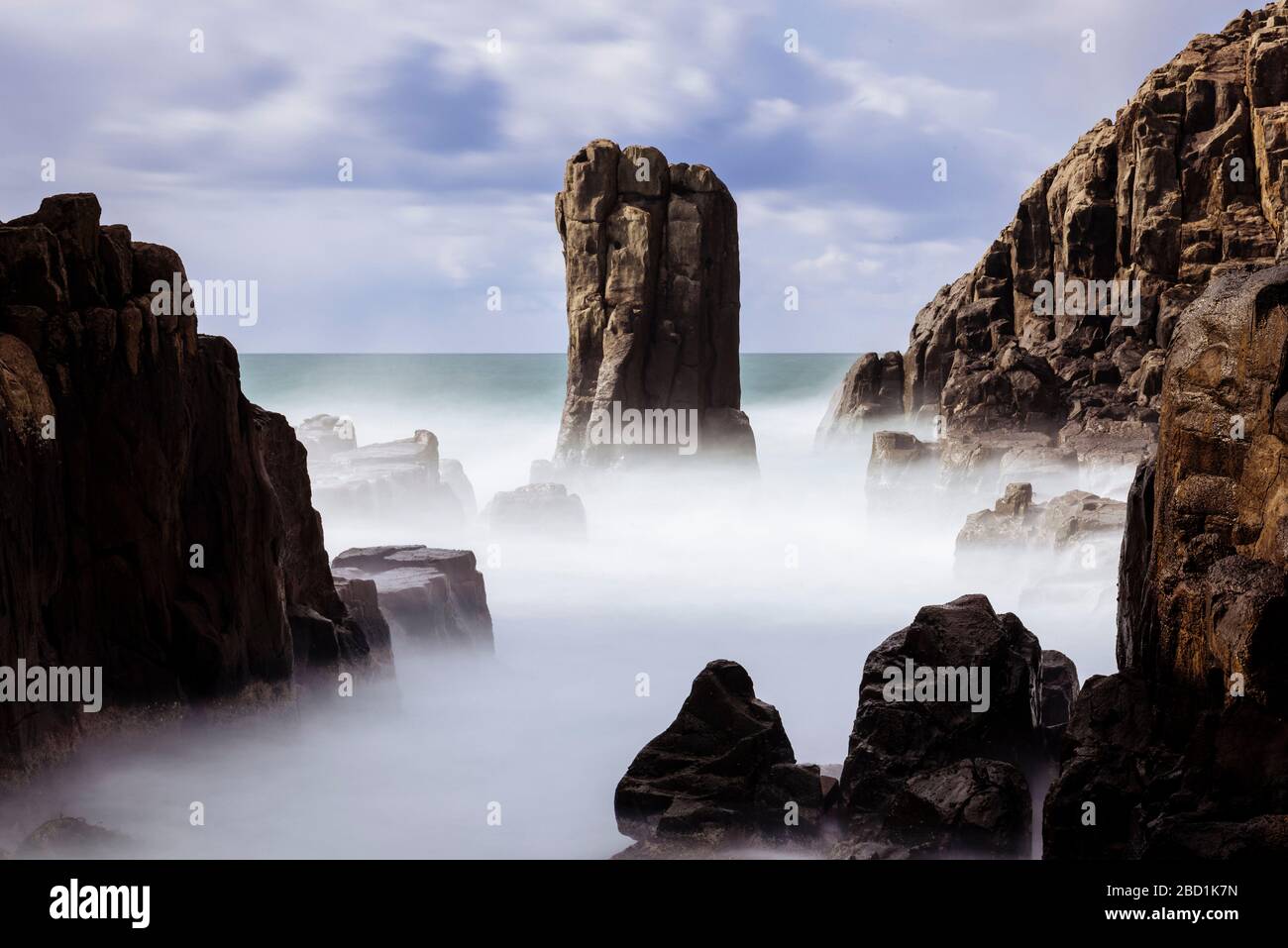 Tojinbo cliffs overlooking the Sea of Japan Stock Photo - Alamy