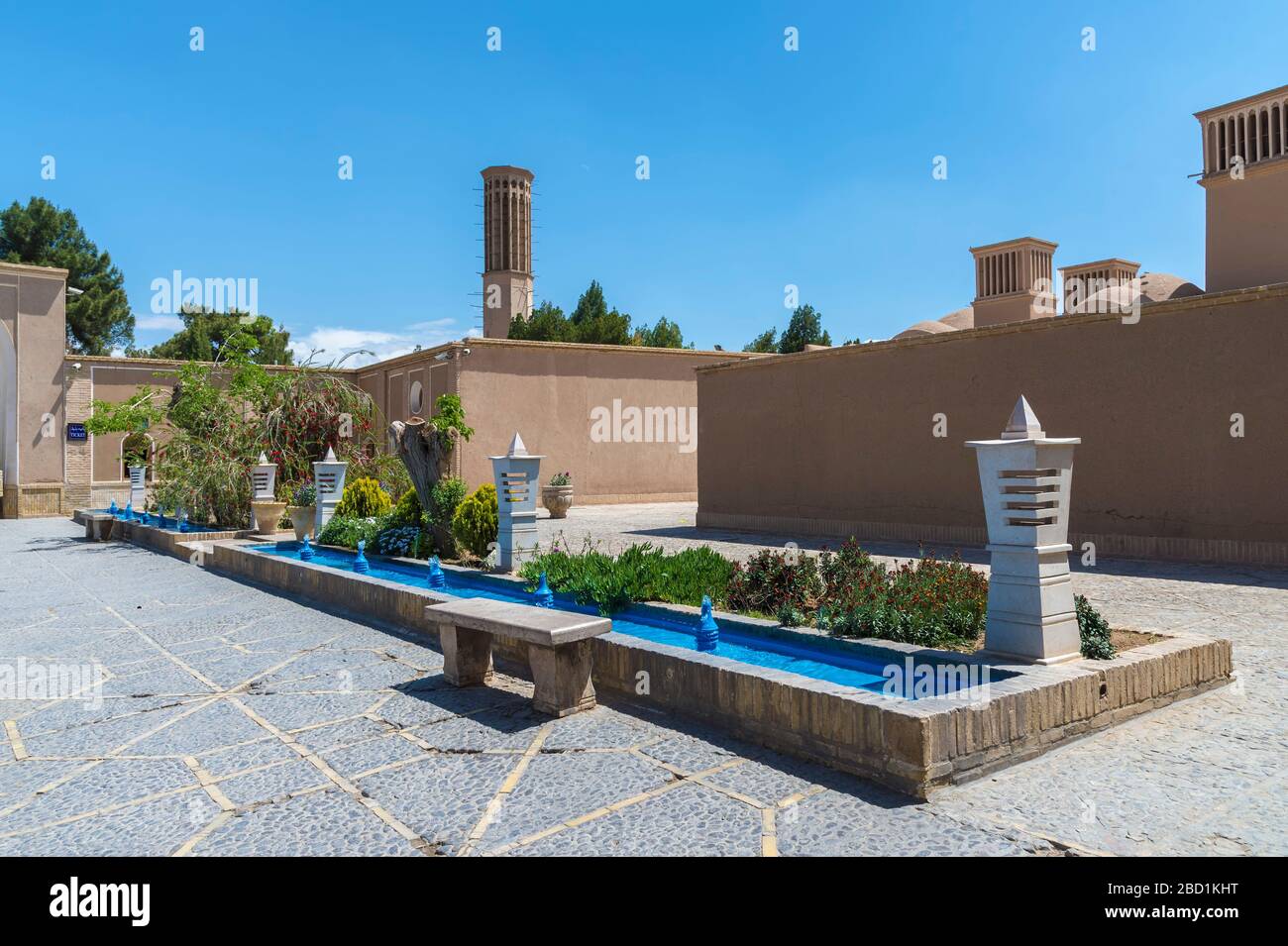Biggest Wind Tower in the world at Dolat Abad Garden, Yazd, Iran ...