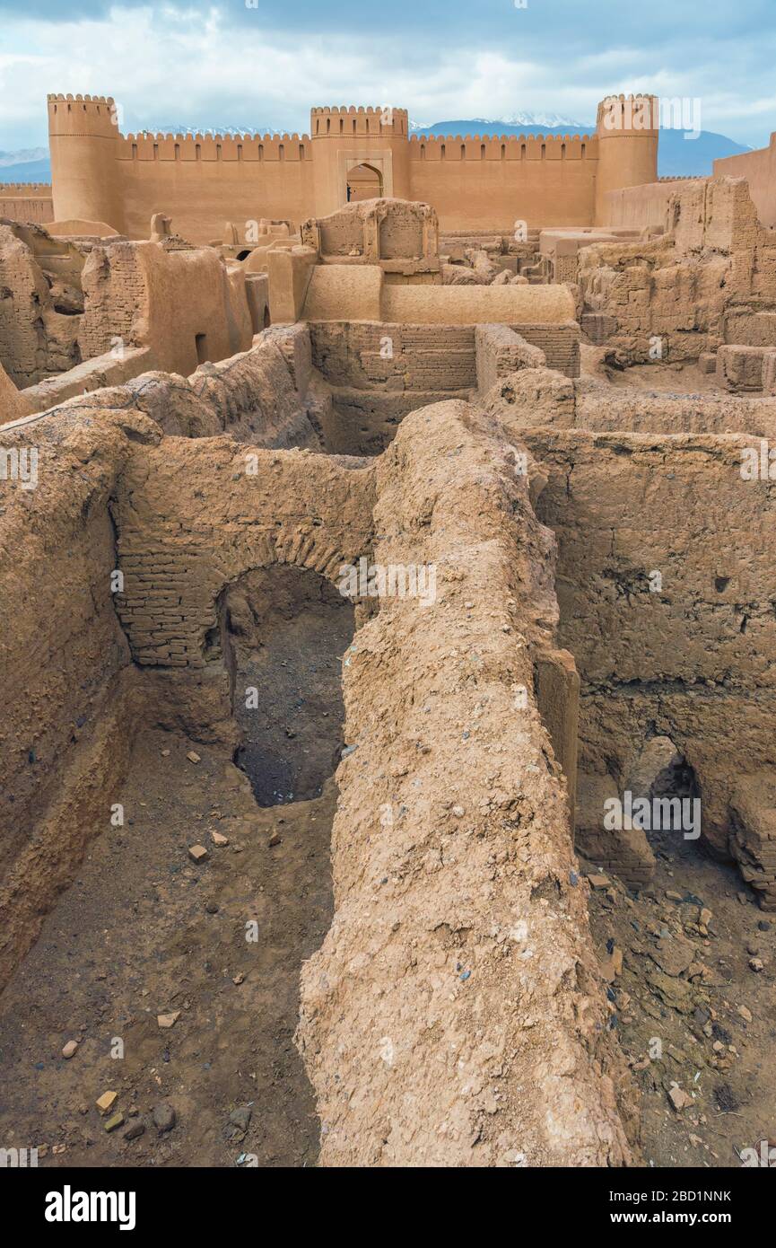 Ruins of towers and walls of Rayen Citadel, biggest adobe building in ...