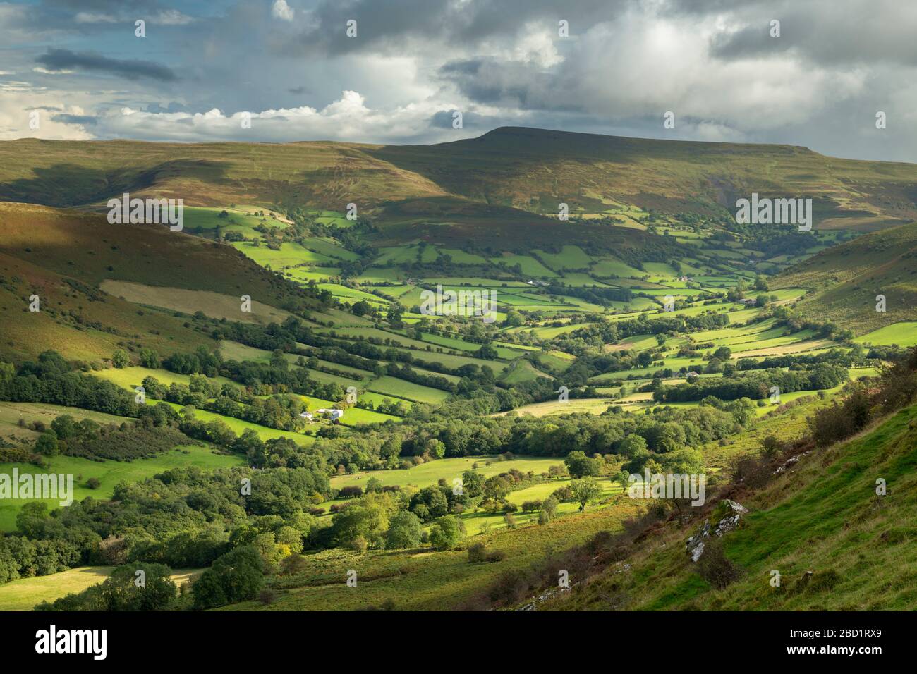Beautiful rolling countryside beneath the Black Mountains, Brecon ...