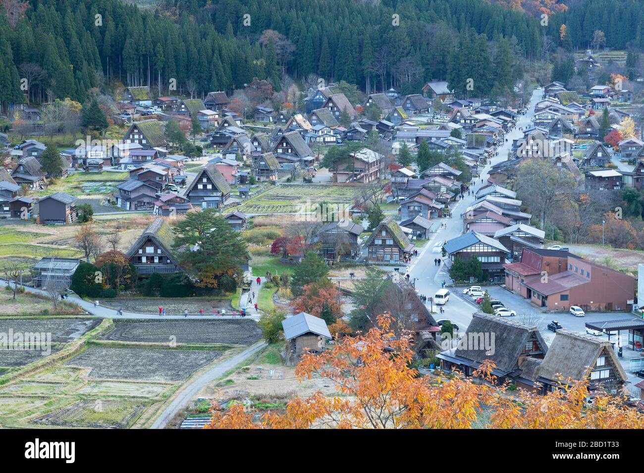 Elevated view of Ogimachi, UNESCO World Heritage Site, Shirakawa-go ...