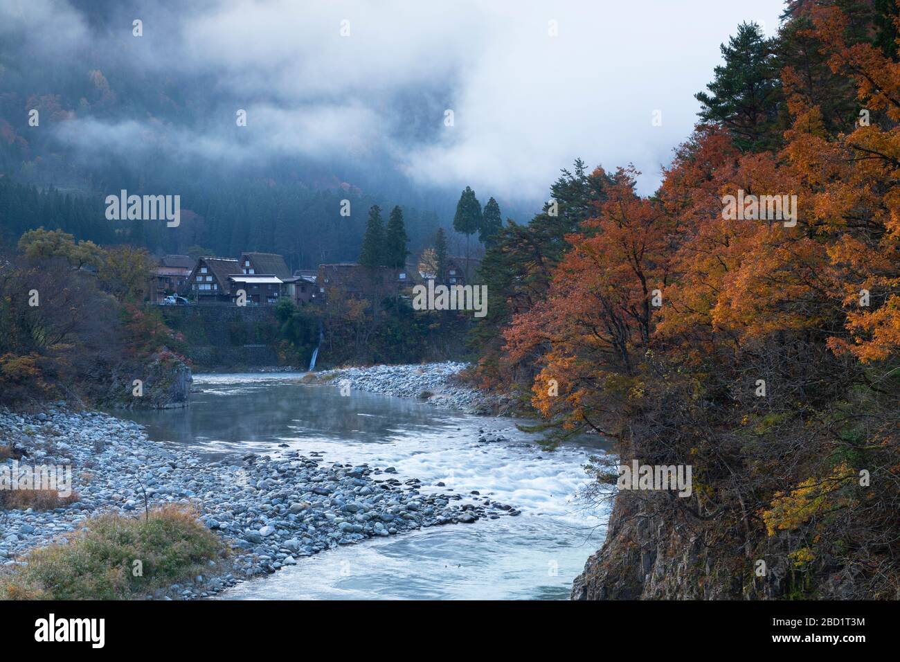 Traditional houses of Ogimachi, UNESCO World Heritage Site, Shirakawa ...