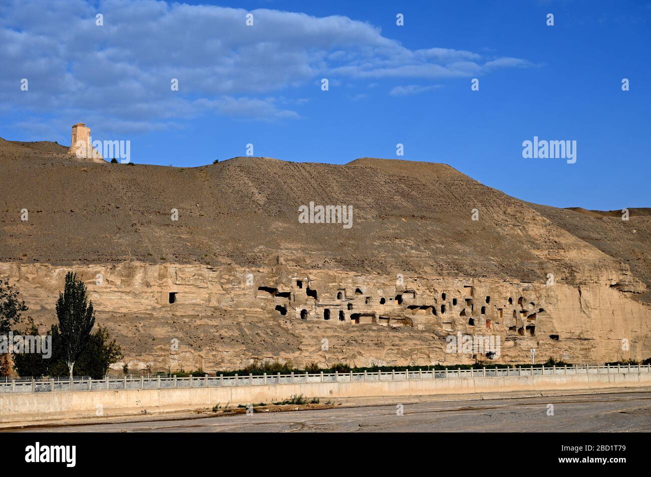 Thousand buddha caves hi-res stock photography and images - Alamy