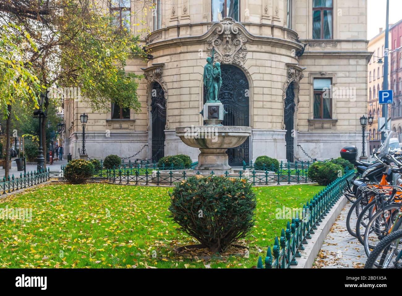 Budapest, Hungary - November 10, 2018: Metropolitan Ervin Szabo Library ...
