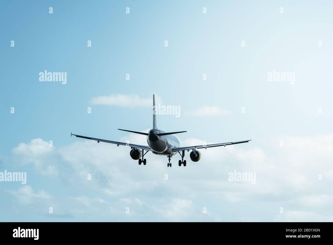 Back view of a jet engine hi-res stock photography and images - Alamy