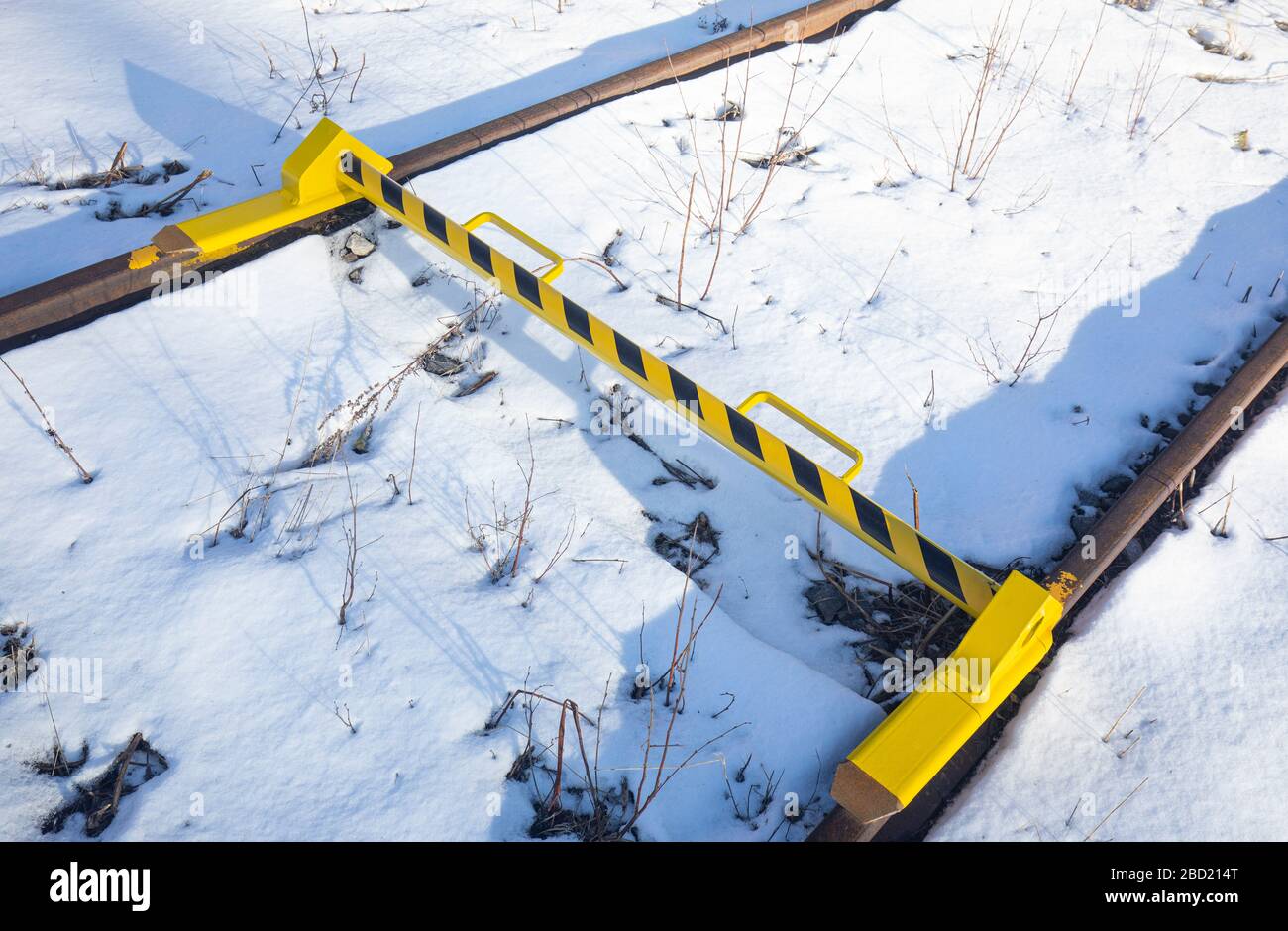 Railcar wheel skate hi-res stock photography and images - Alamy