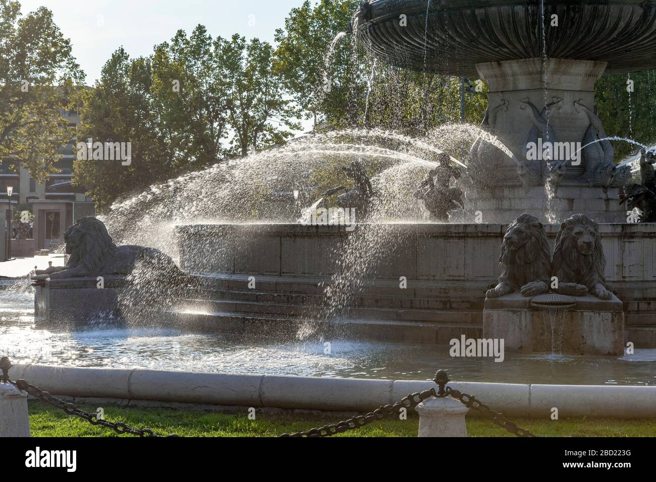Fontaine de la Rotonde, Cours Mirabeau, Aix-en-Provence, France Stock ...
