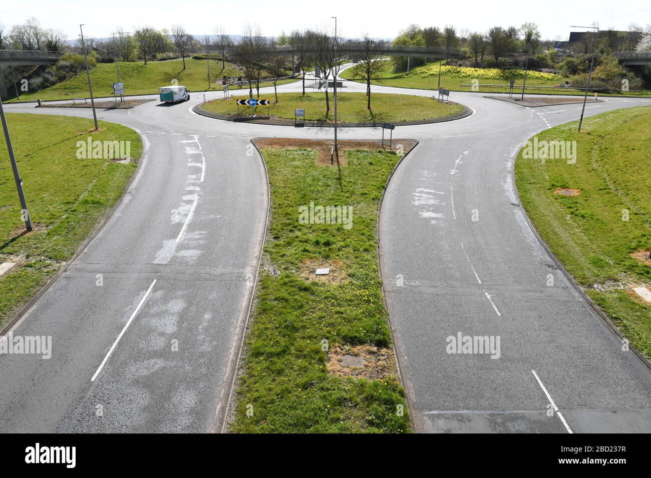 Roundabouts milton keynes hi-res stock photography and images - Alamy