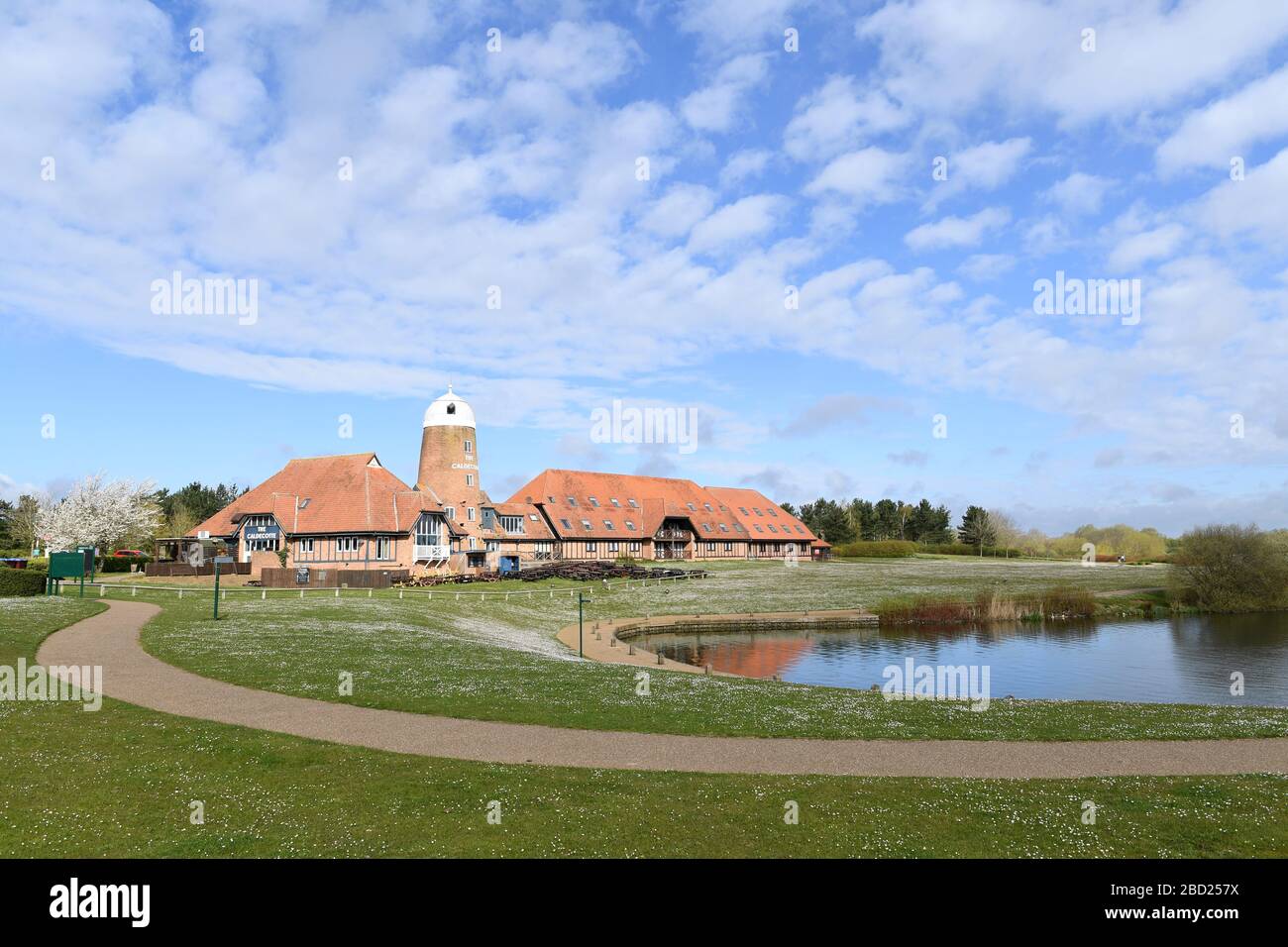 Central Milton Keynes Buildings Snow Dome Outdoor Market Blossom ...