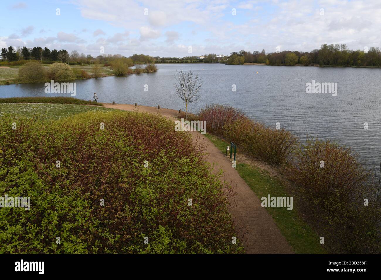 Central Milton Keynes Buildings Snow Dome Outdoor Market Blossom ...