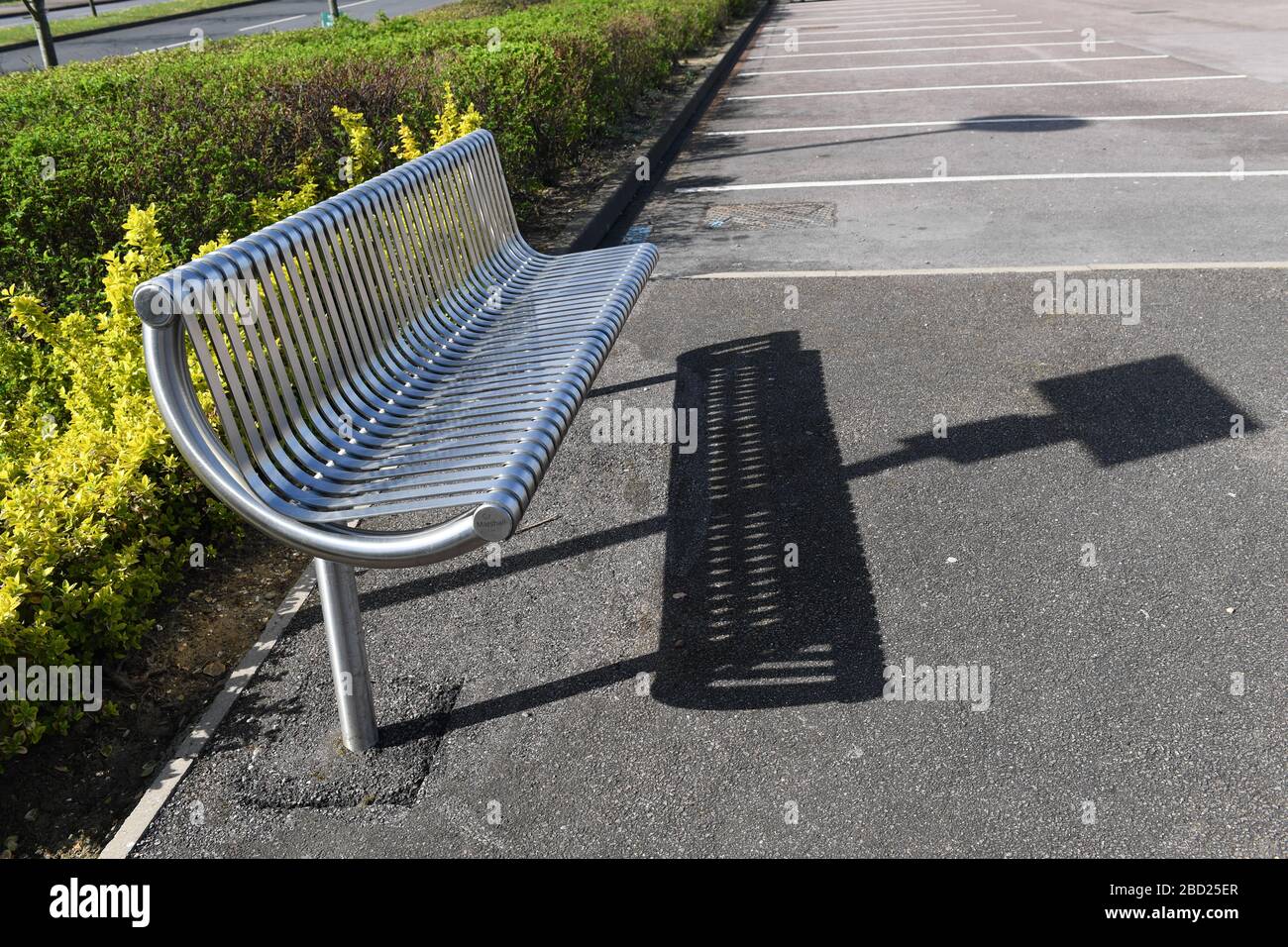 Milton keynes snow dome hi-res stock photography and images - Alamy