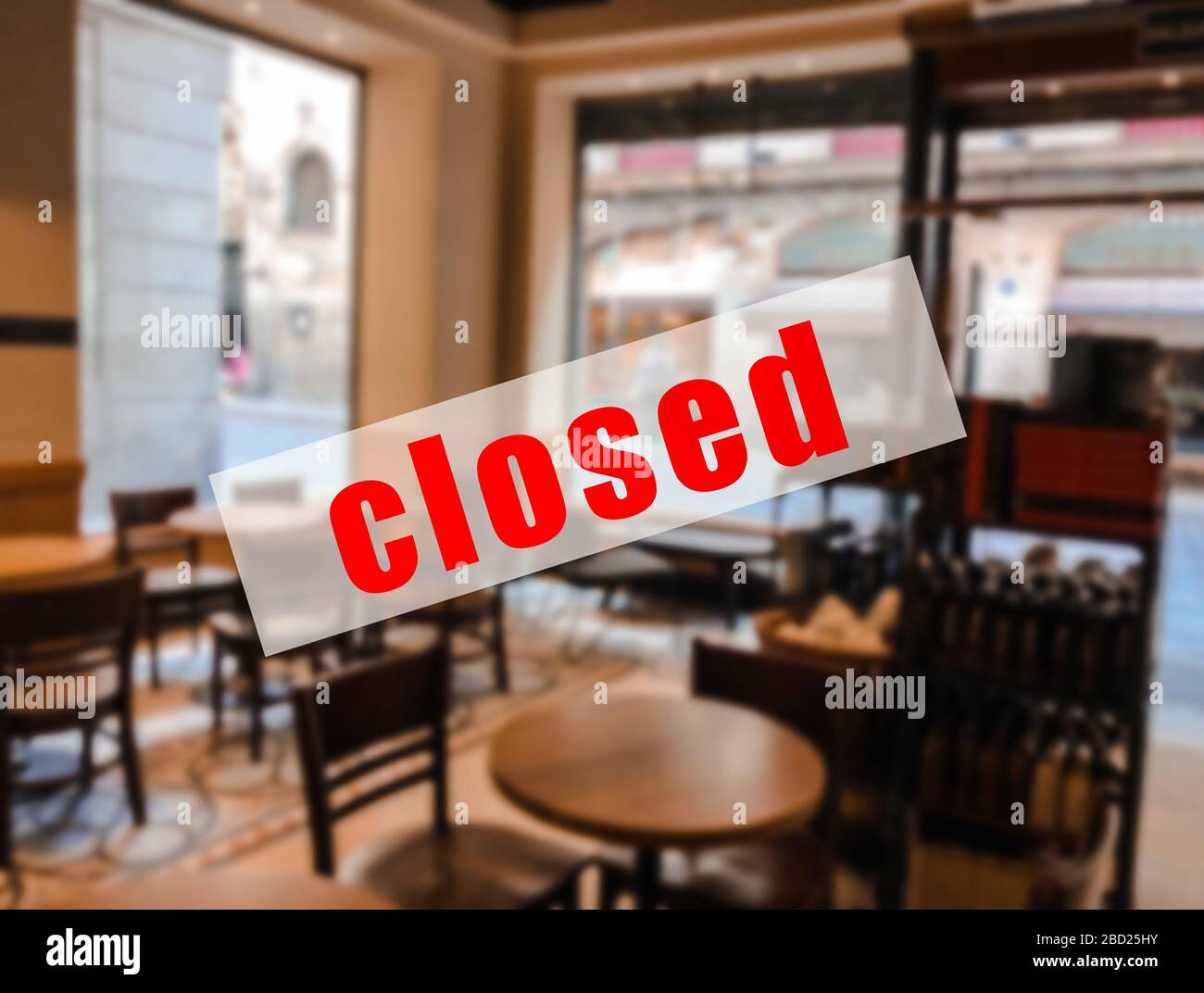 A warning sign that restaurants or cafe are closed Stock Photo - Alamy
