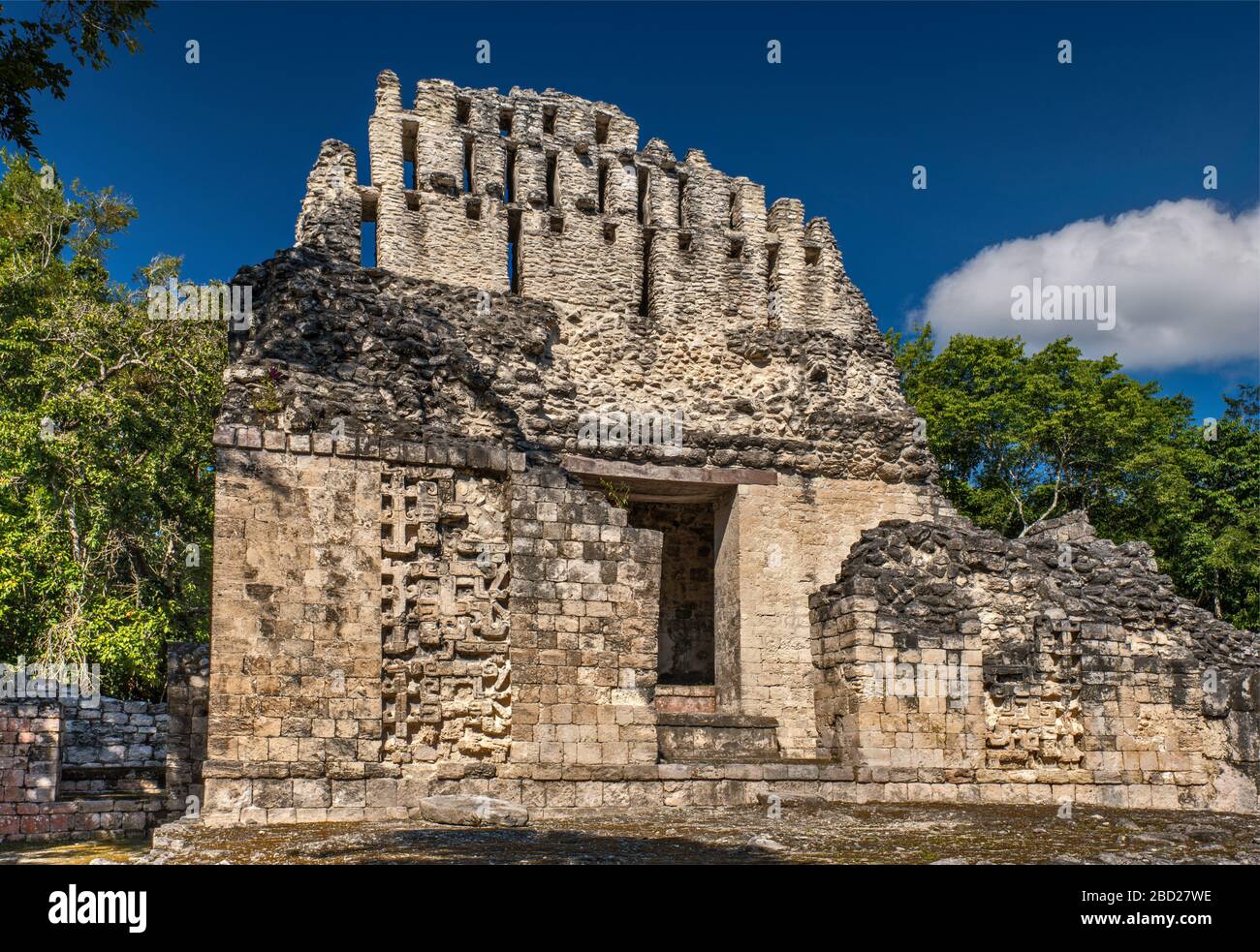 Estructura VI (Structure 6) with roof comb on top, Maya ruins at ...