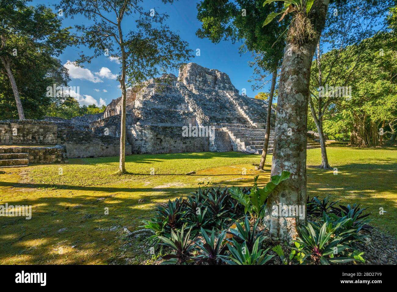 Estructura X (Structure 10), Maya ruins at Becan archaeological site ...