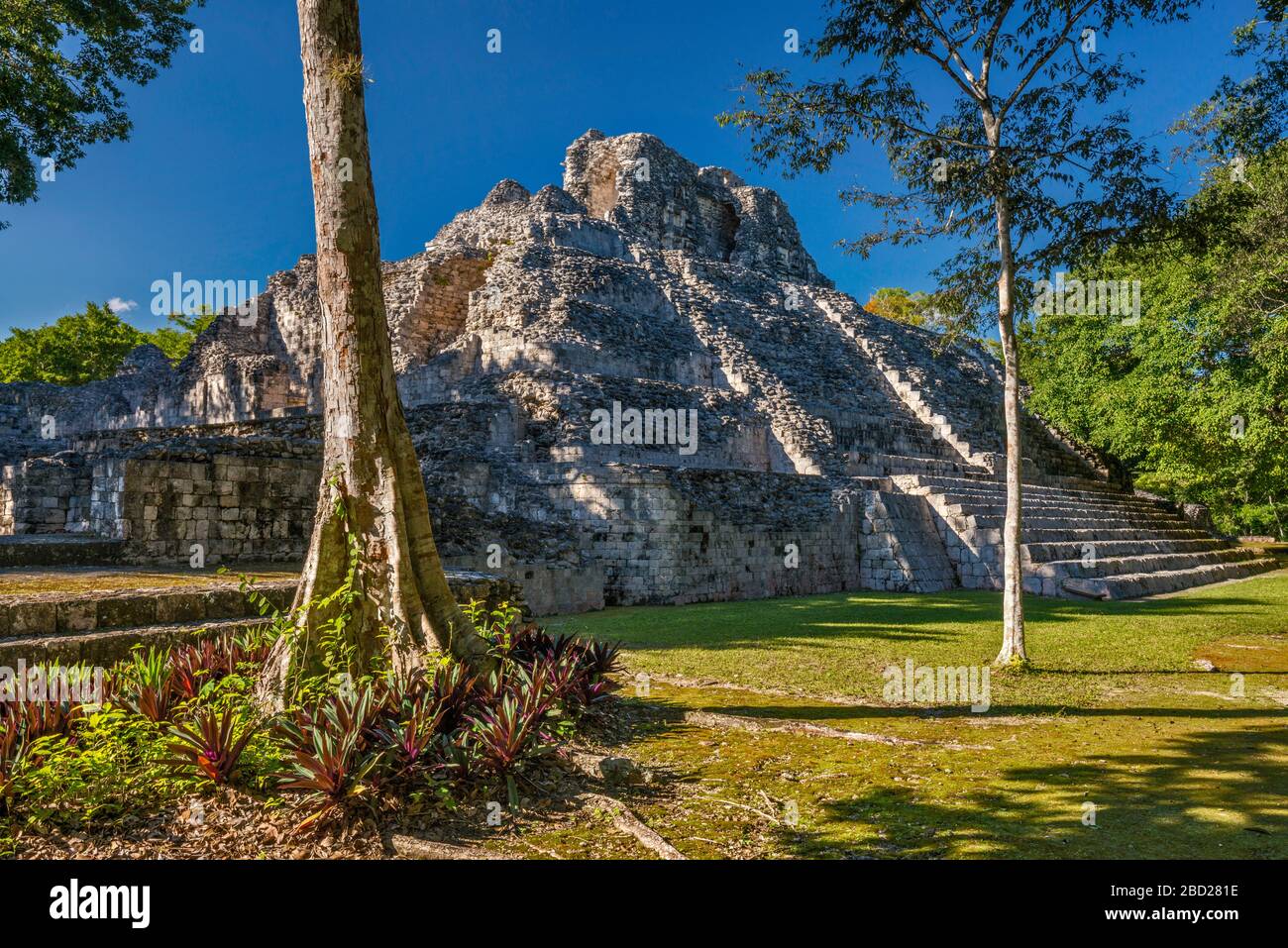 Estructura X (Structure 10), Maya ruins at Becan archaeological site ...