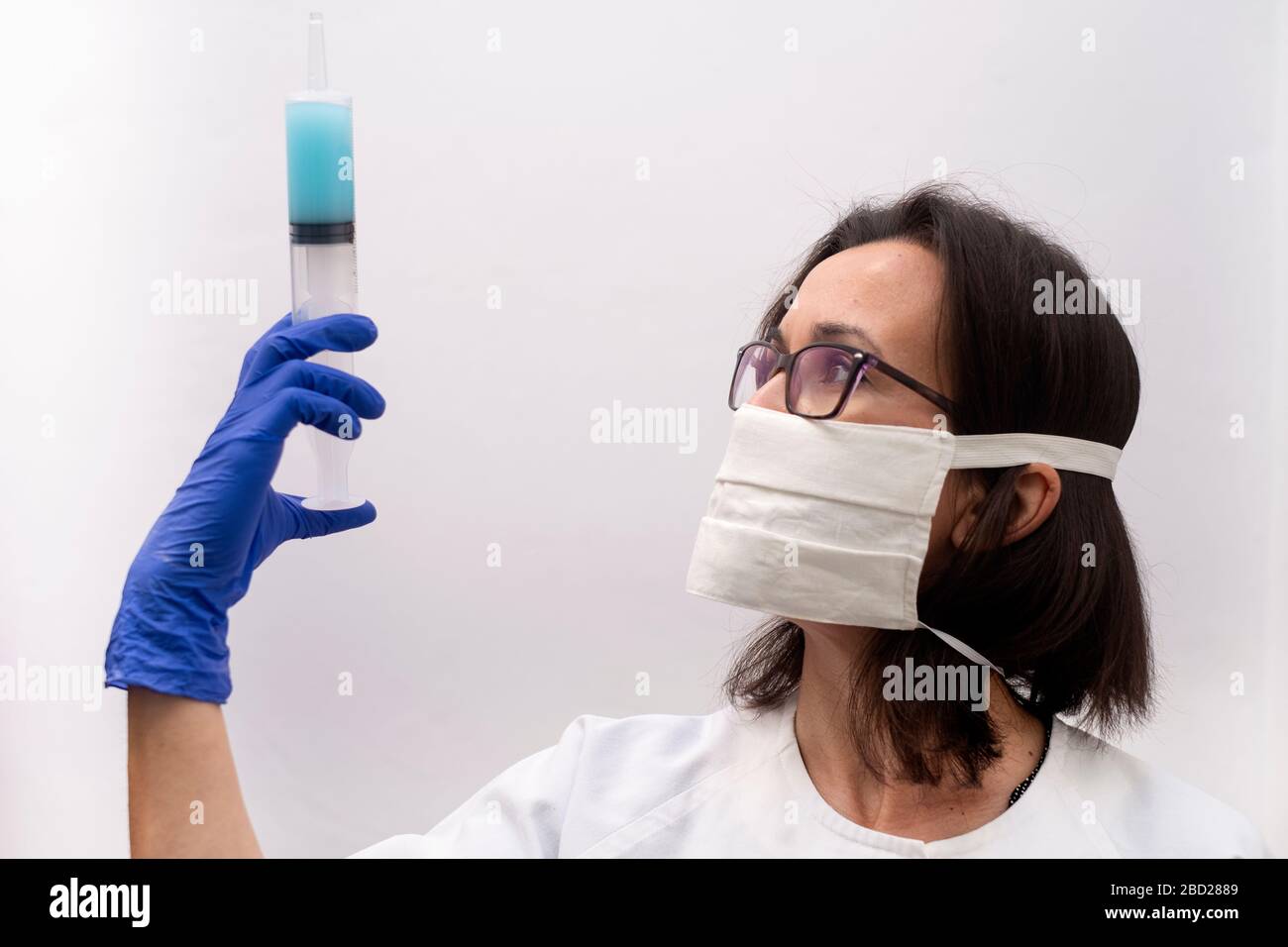 Nurse mask gloves hi-res stock photography and images - Alamy