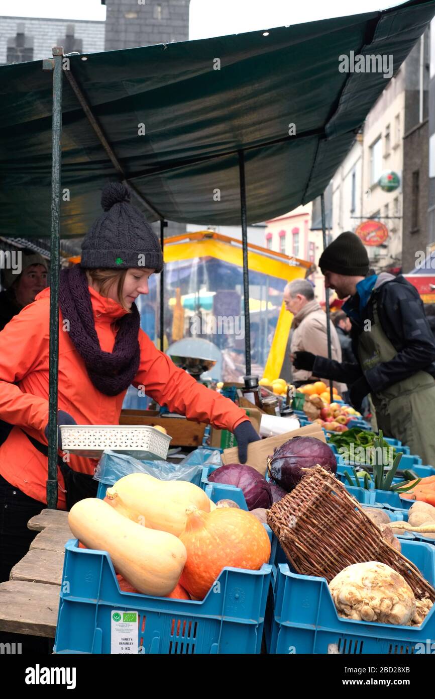 Irish farmers market hi-res stock photography and images - Alamy