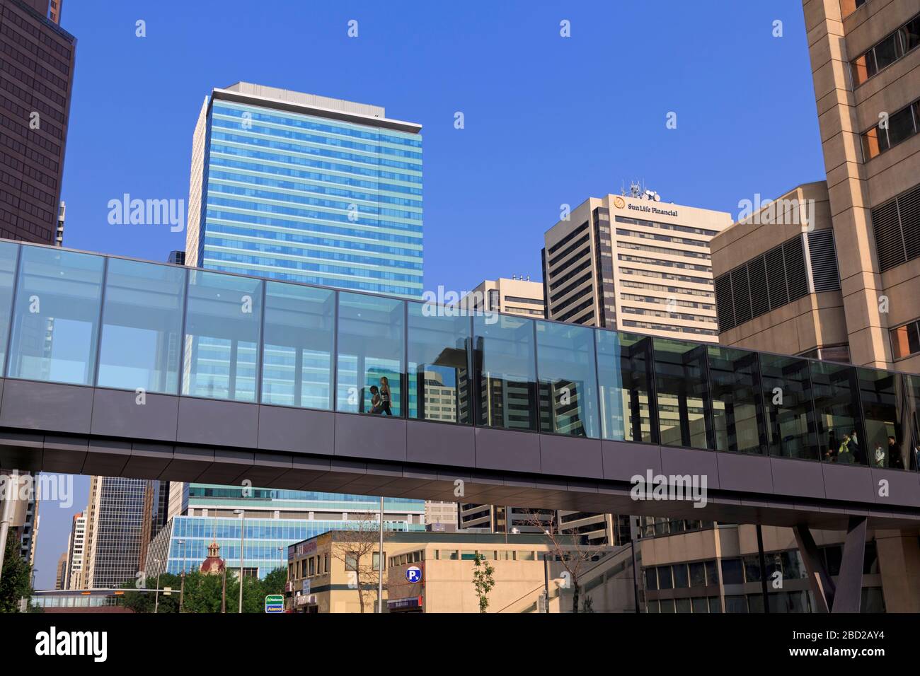 Pedestrian bridge over 5th Avenue, Calgary, Alberta, Canada Stock Photo ...