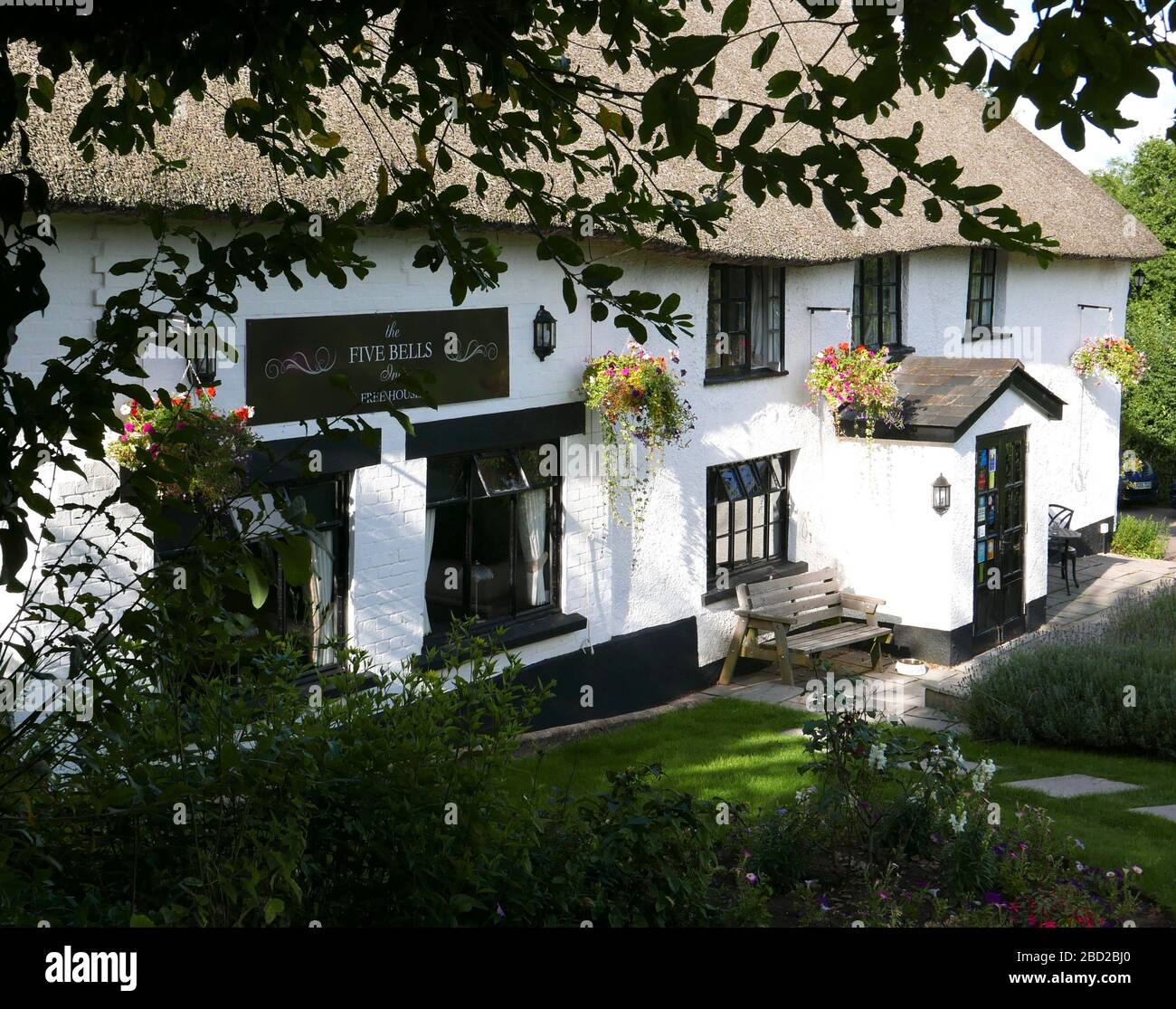 Five bells pub clyst st mary hi-res stock photography and images - Alamy