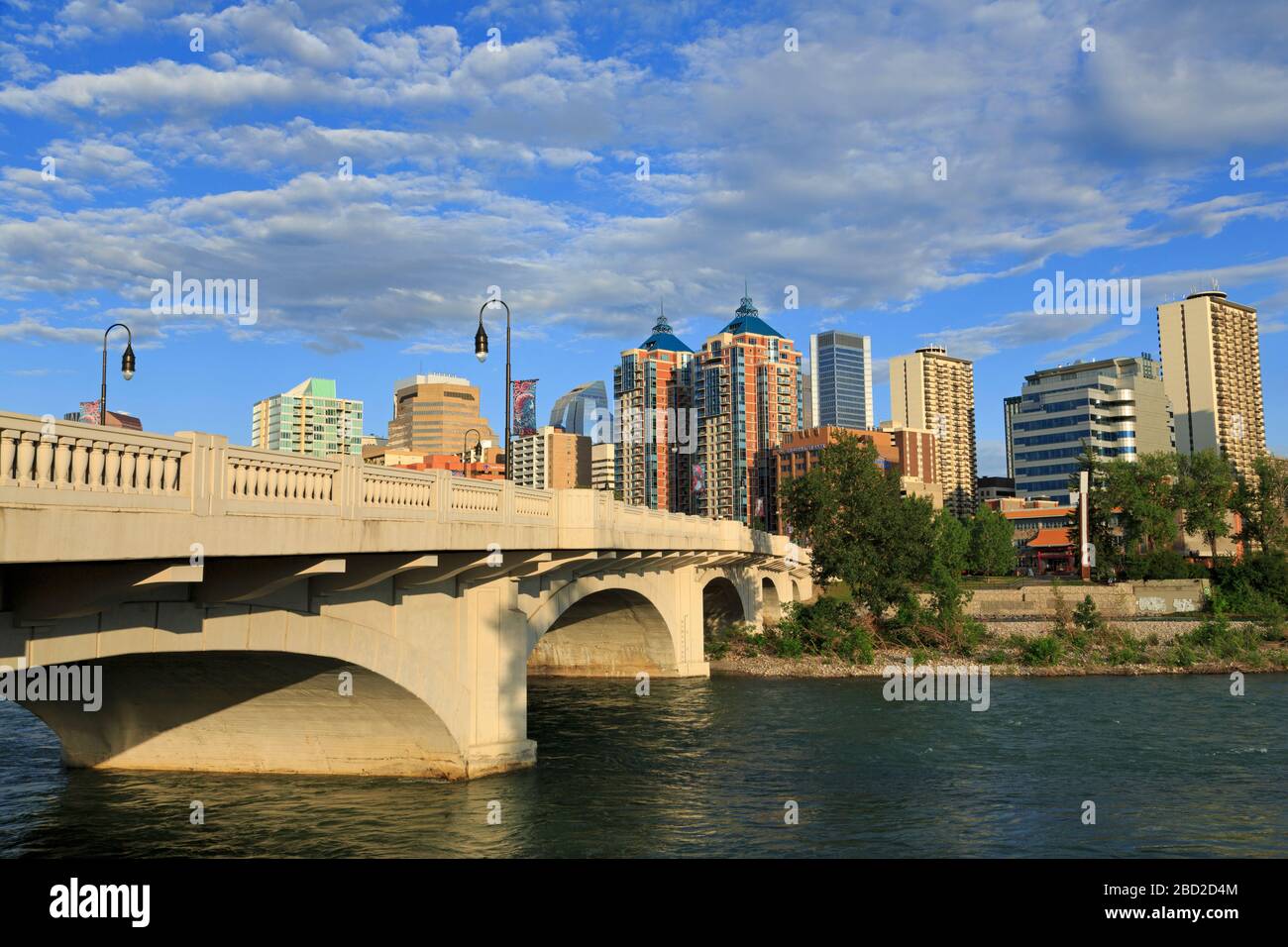 Kensington Calgary High Resolution Stock Photography and Images - Alamy