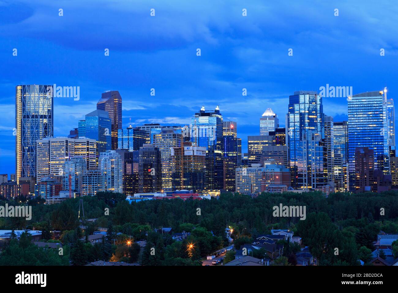 Calgary skyline hi-res stock photography and images - Alamy