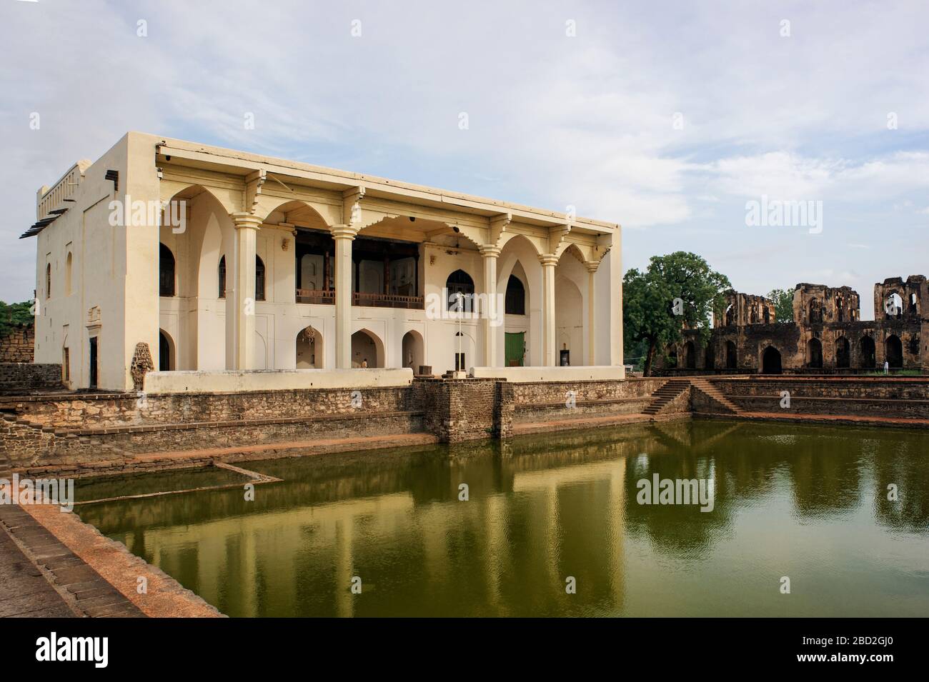 Historical buildings of karnataka hi-res stock photography and images ...