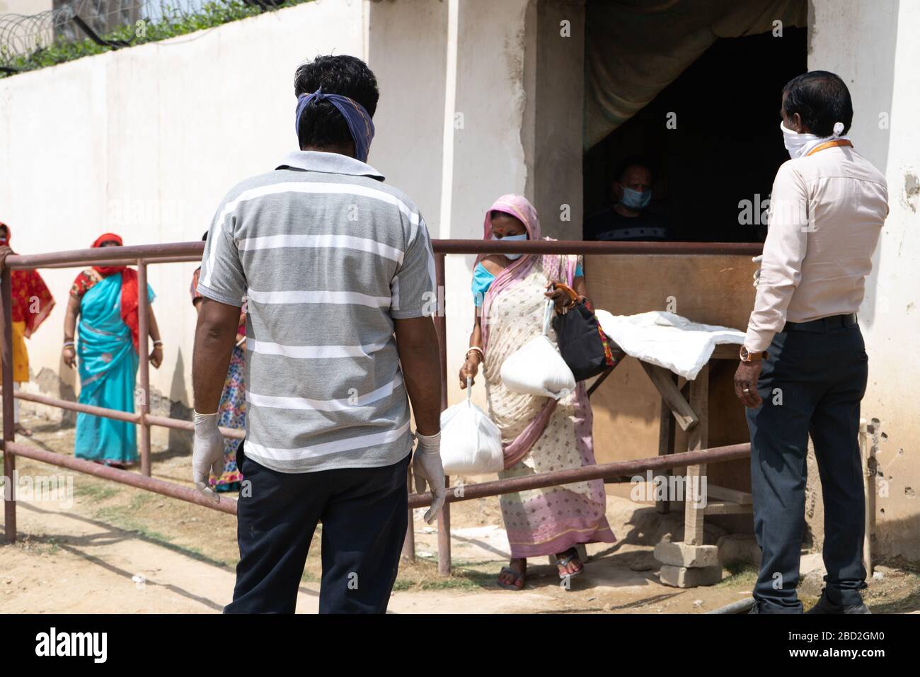 Underprivileged People High Resolution Stock Photography and Images - Alamy