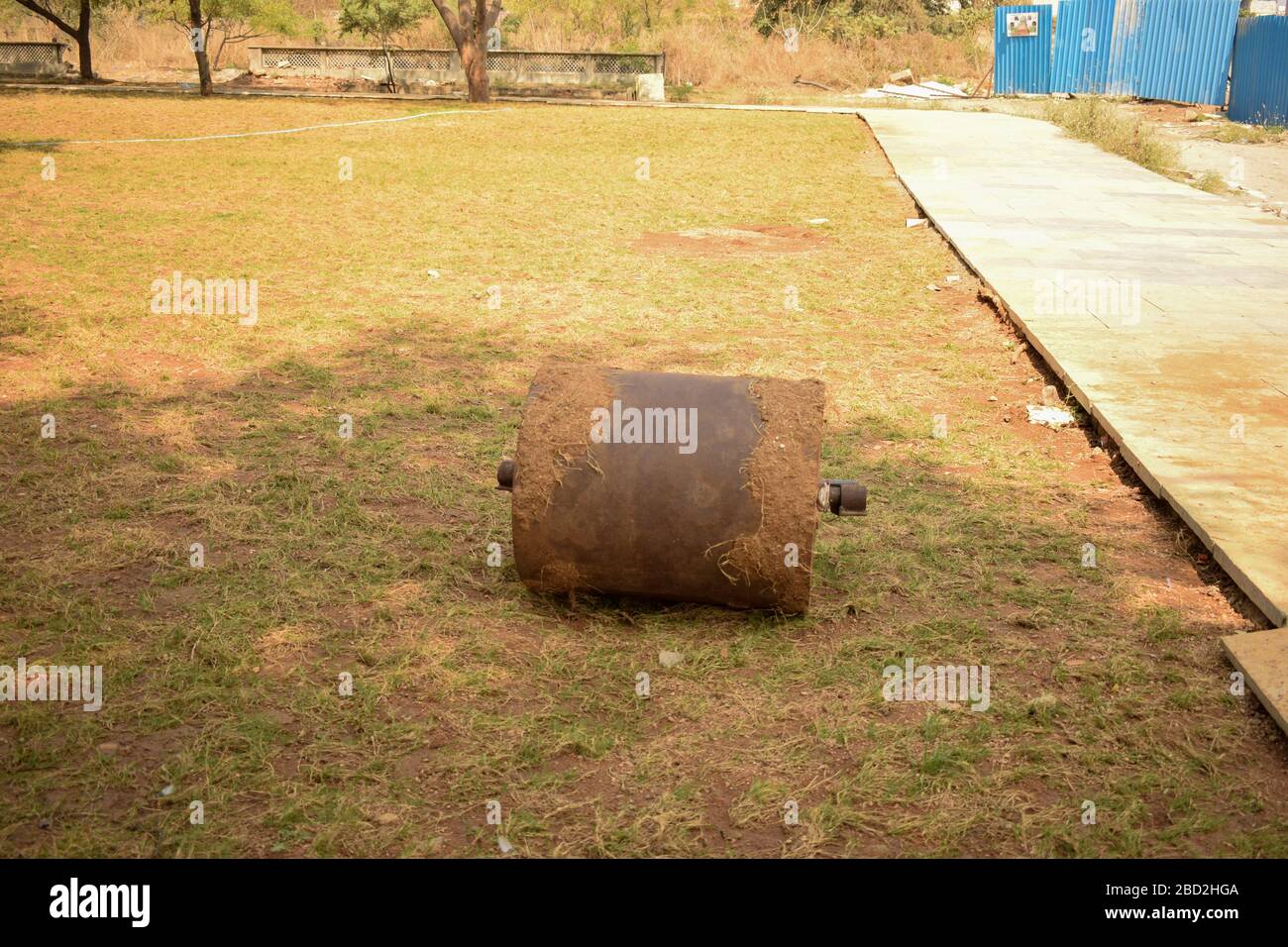 A Special Soil Roller For the Handling and Laying of The Lawn or Garden ...