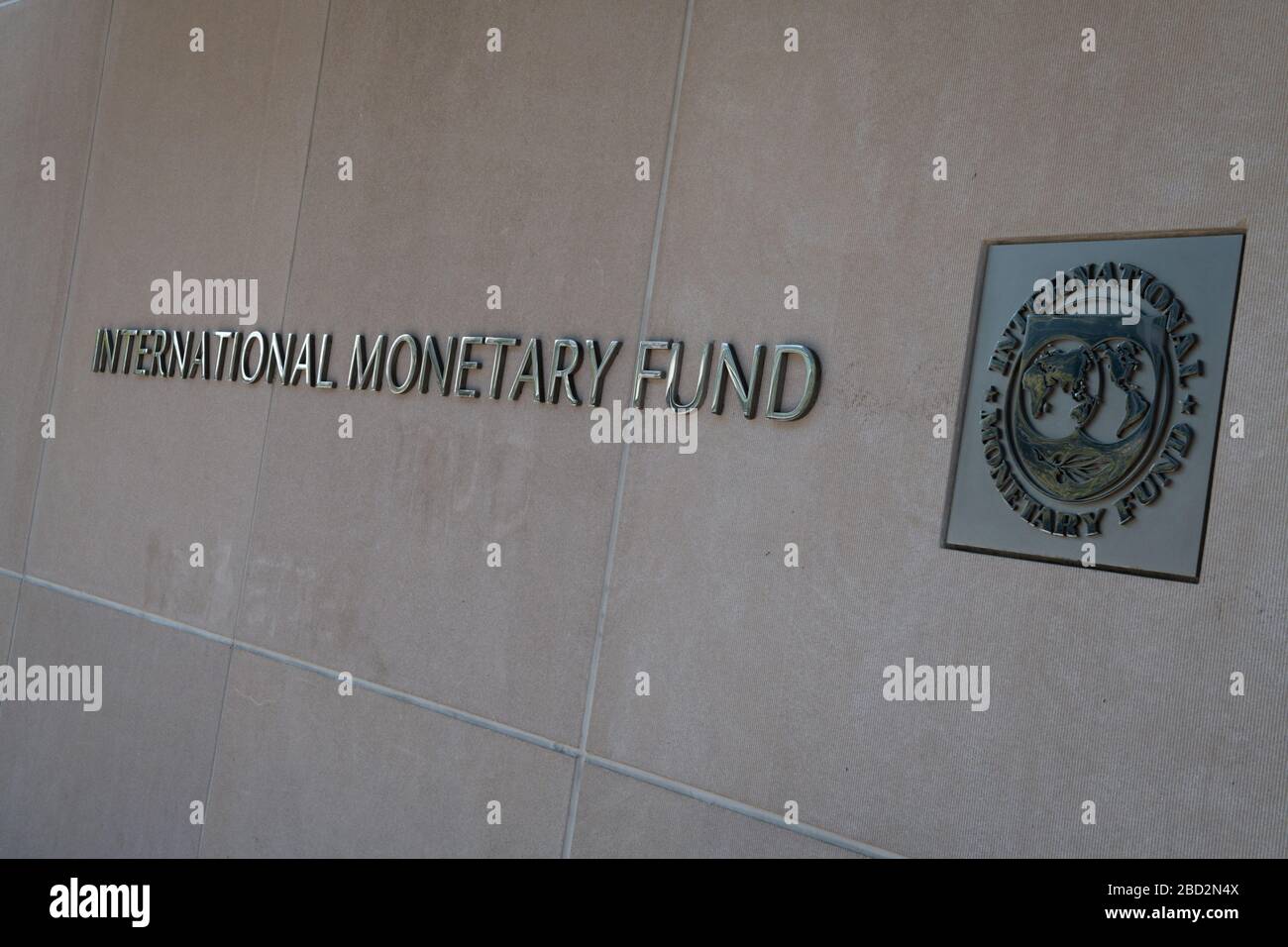 International monetary fund logo hi-res stock photography and images ...