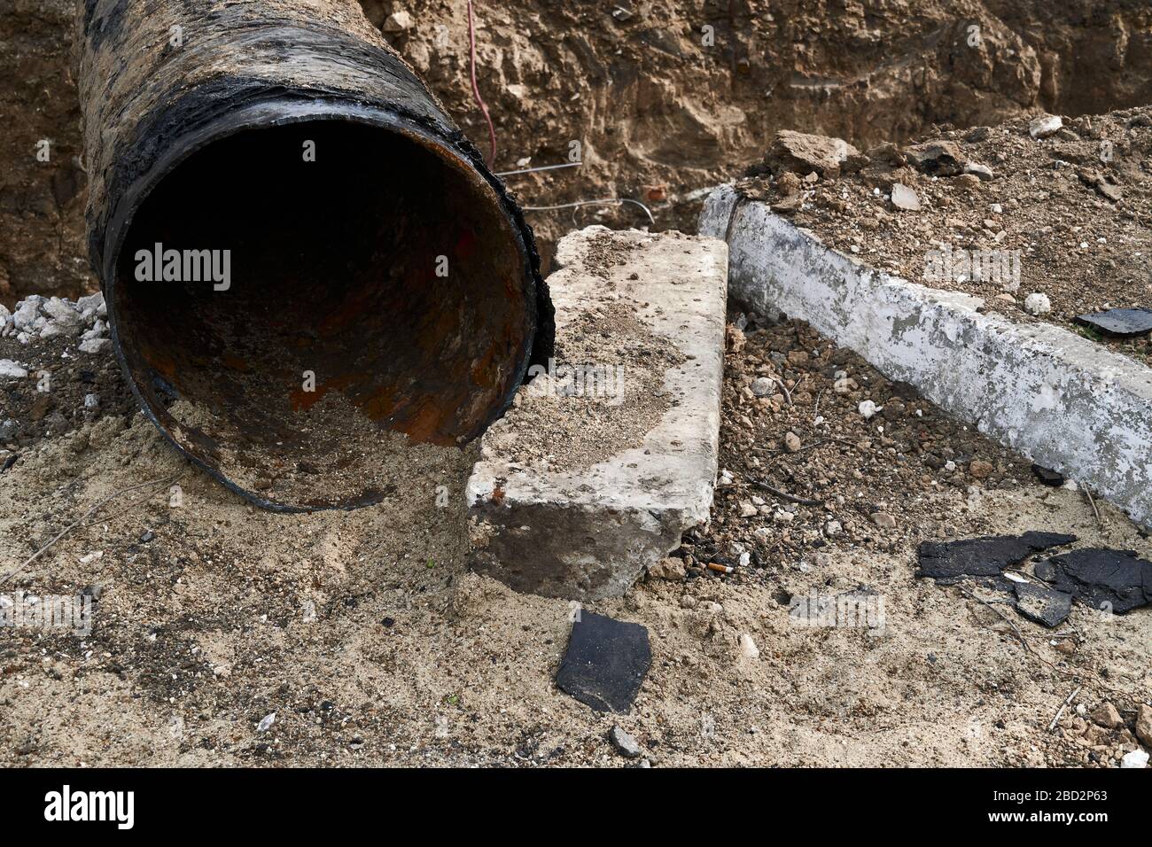 Replacing the old pipeline hi-res stock photography and images - Alamy