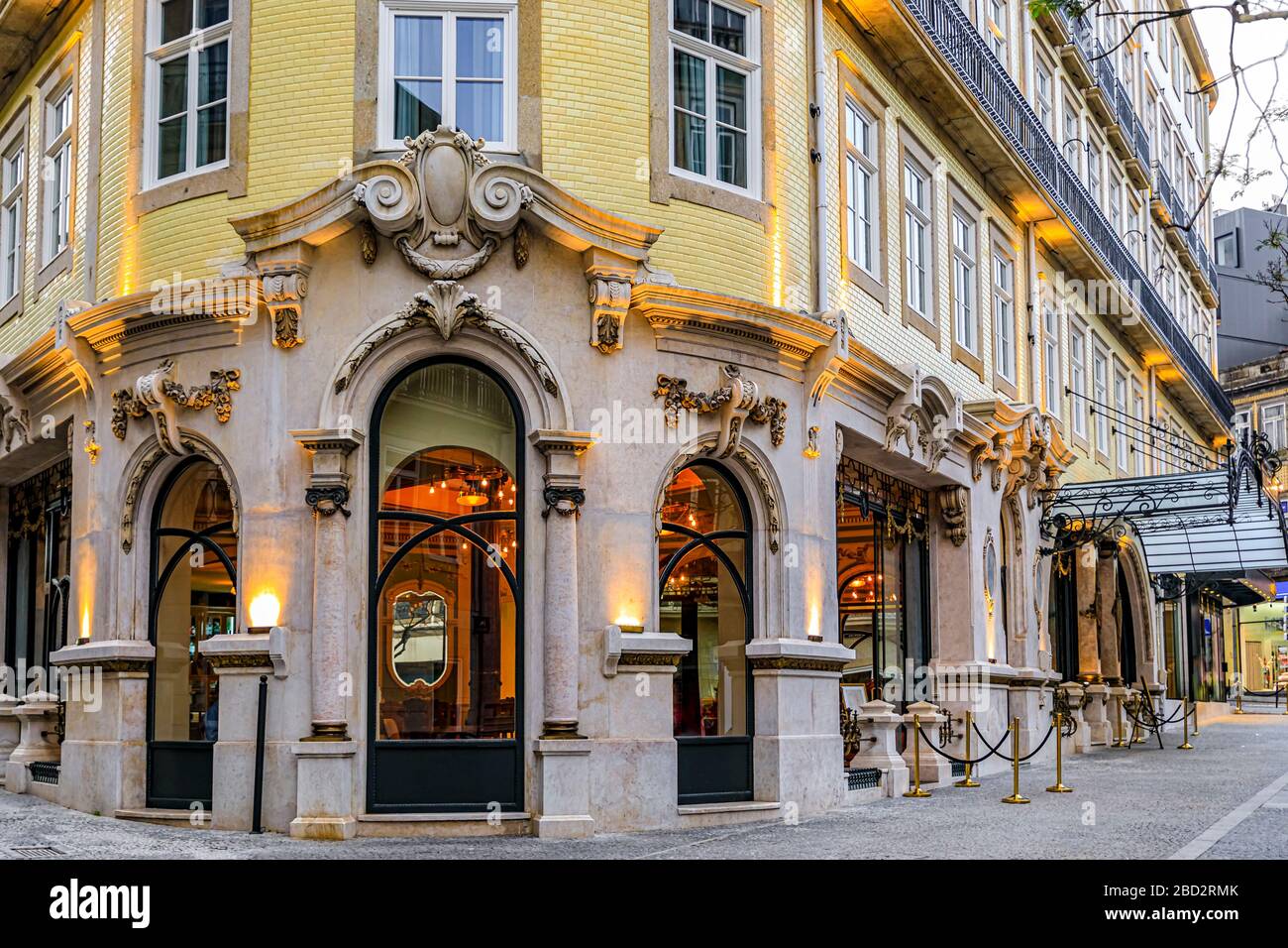 Vintage barroco hi-res stock photography and images - Alamy