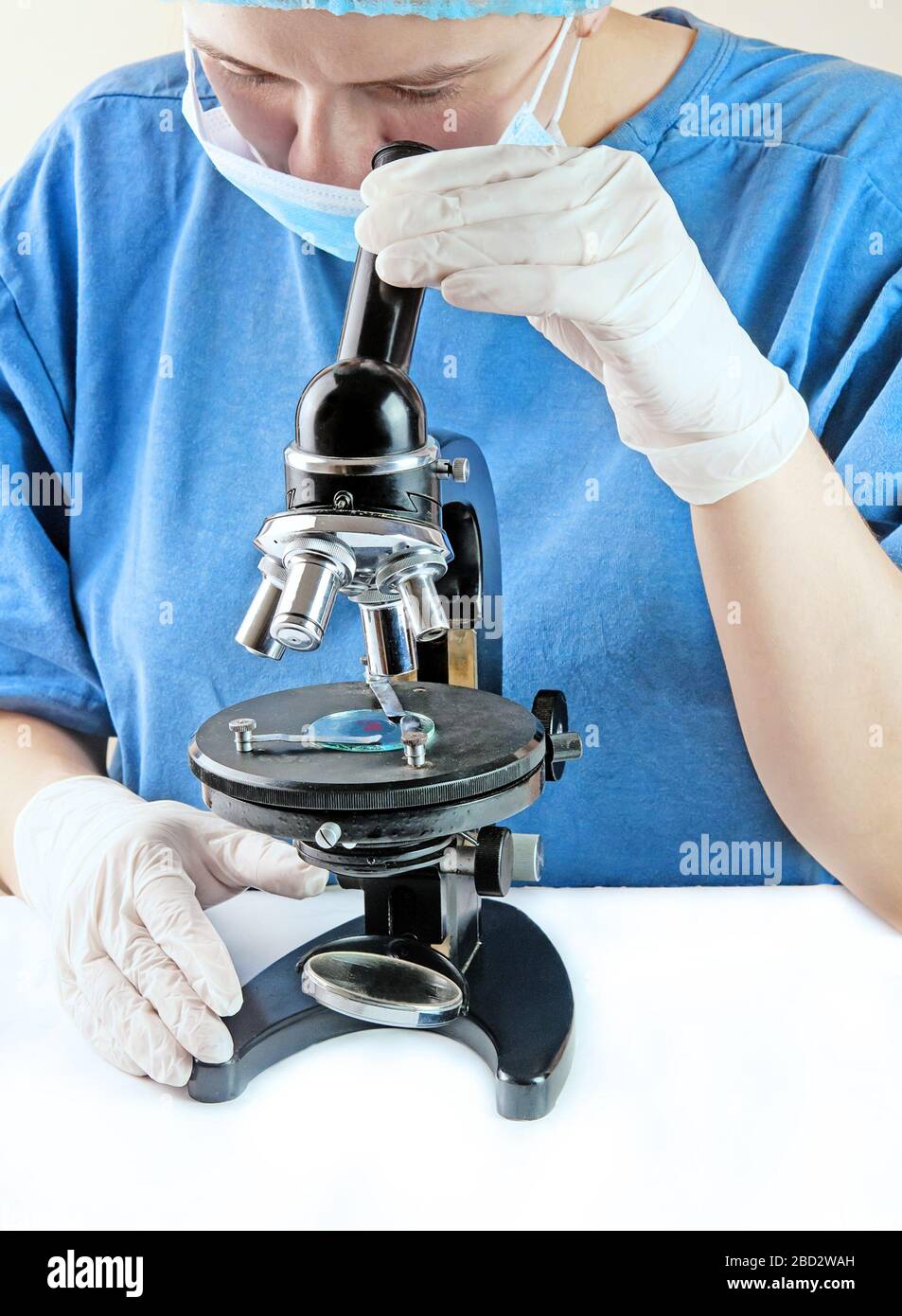 Women and mask hi-res stock photography and images - Alamy