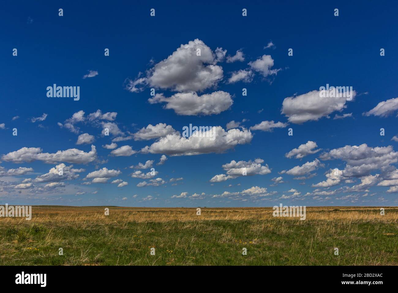 Nice cloudy hi-res stock photography and images - Alamy