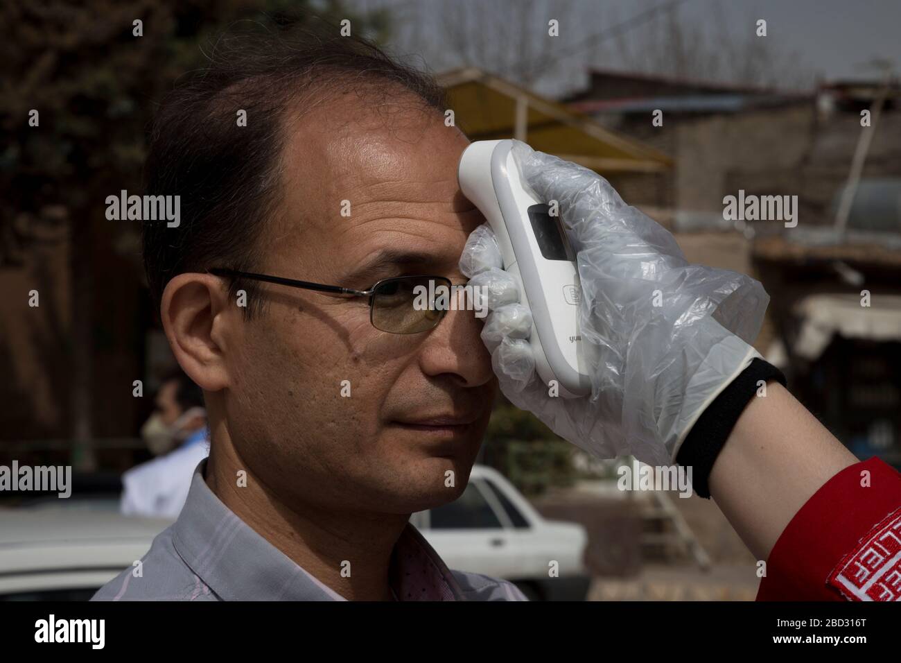 Tehran, Iran. 6th Apr 2020. Members of the Iranian Red Crescent's ...