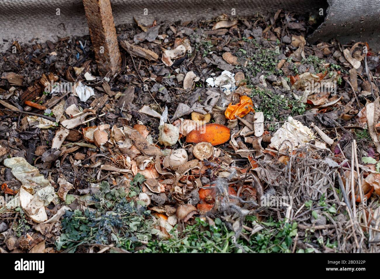 Pile of rotting food hi-res stock photography and images - Alamy