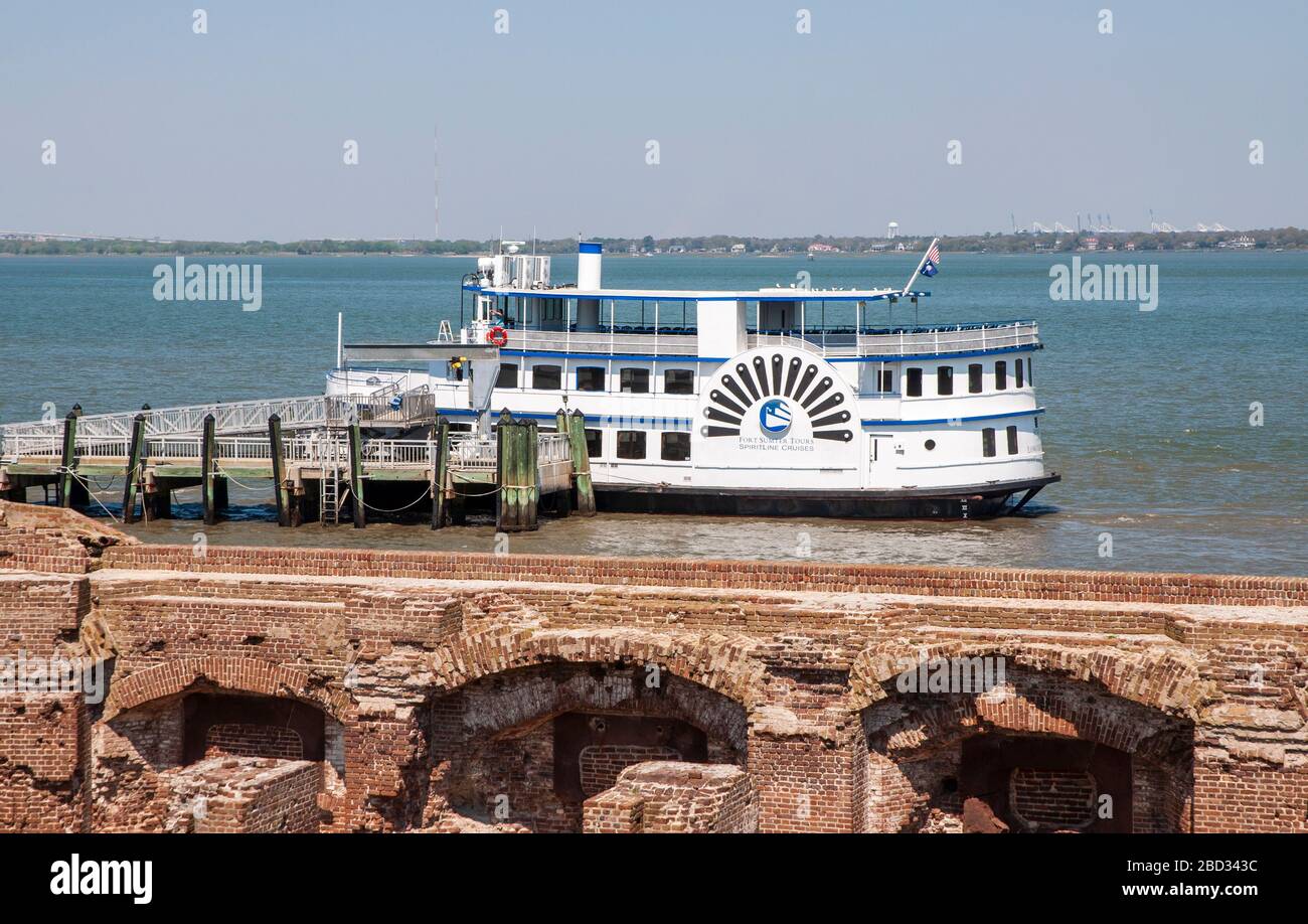 Fort sumter hi-res stock photography and images - Alamy