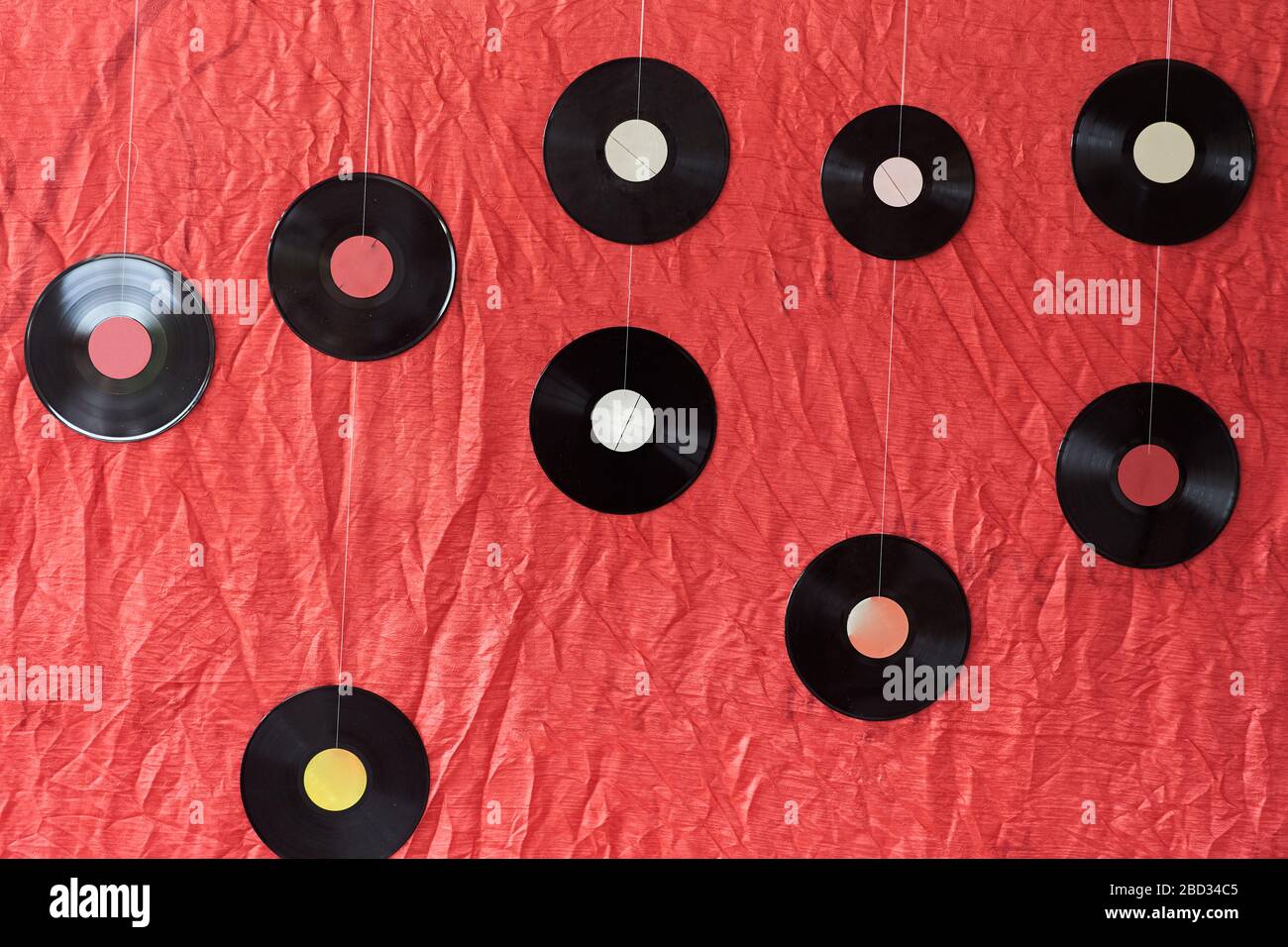 Red vinyl background hi-res stock photography and images - Alamy