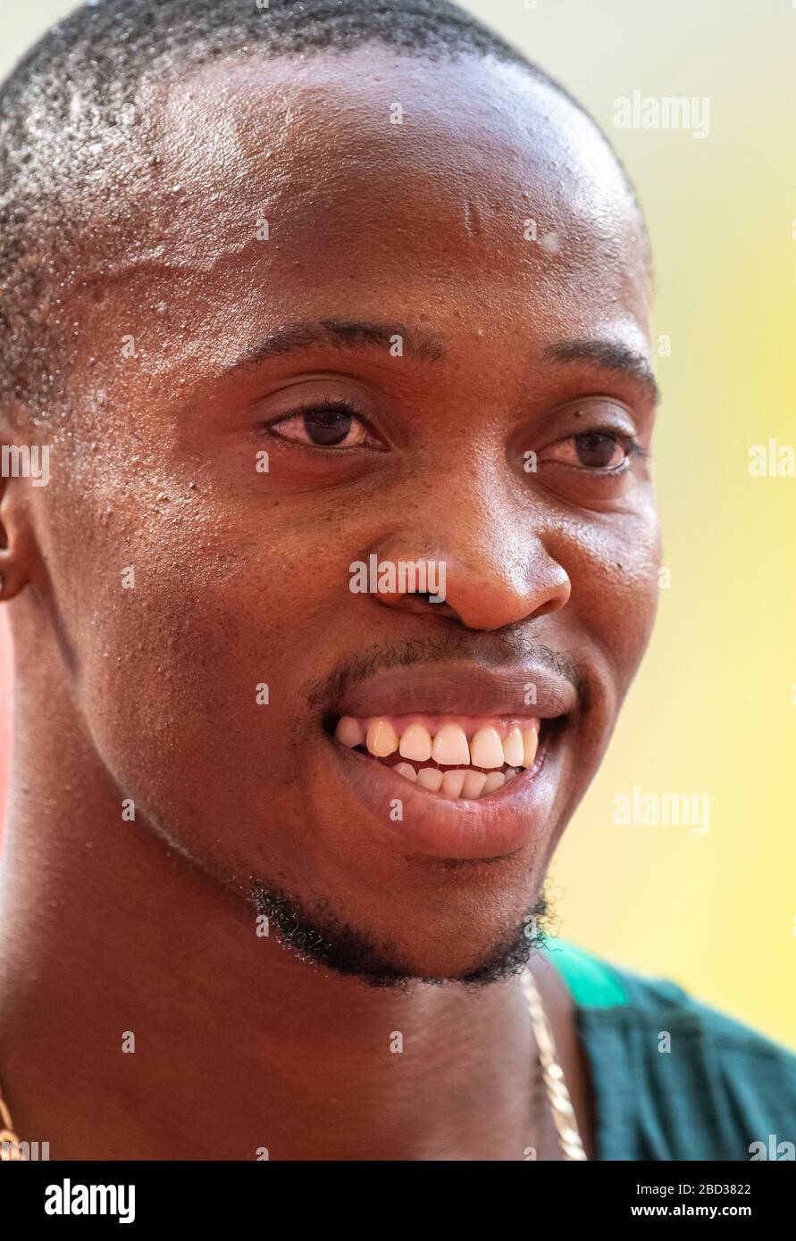 DOHA - QATAR - OCT 1: Thapelo Phora (RSA) competing in the men 400m ...