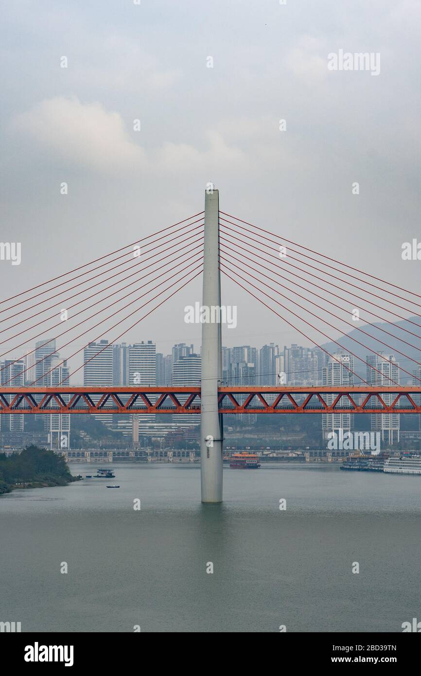 Chongqing yangtze river bridge hi-res stock photography and images - Alamy