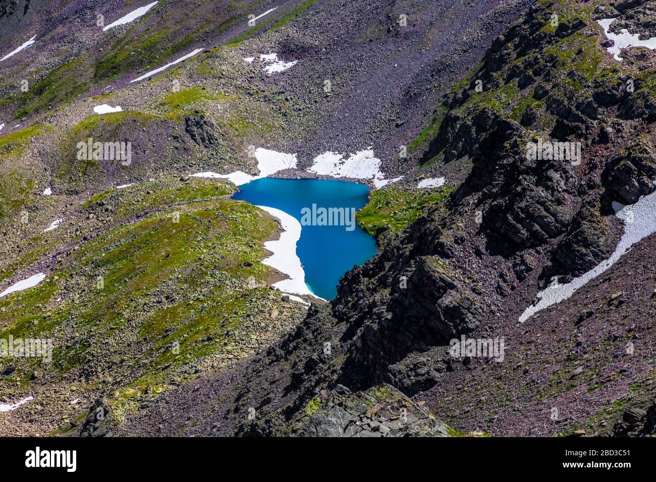 Image of The Long Lake (Lac Long 2682m) located on Vallee de la Claree ...