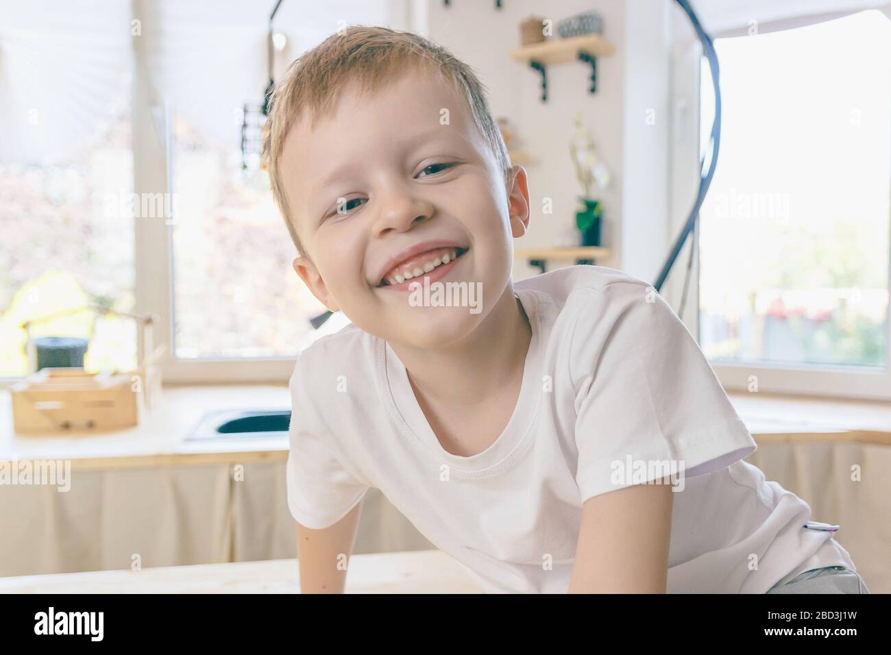 Smiling child headshoot portrait. Happy child concept Stock Photo - Alamy