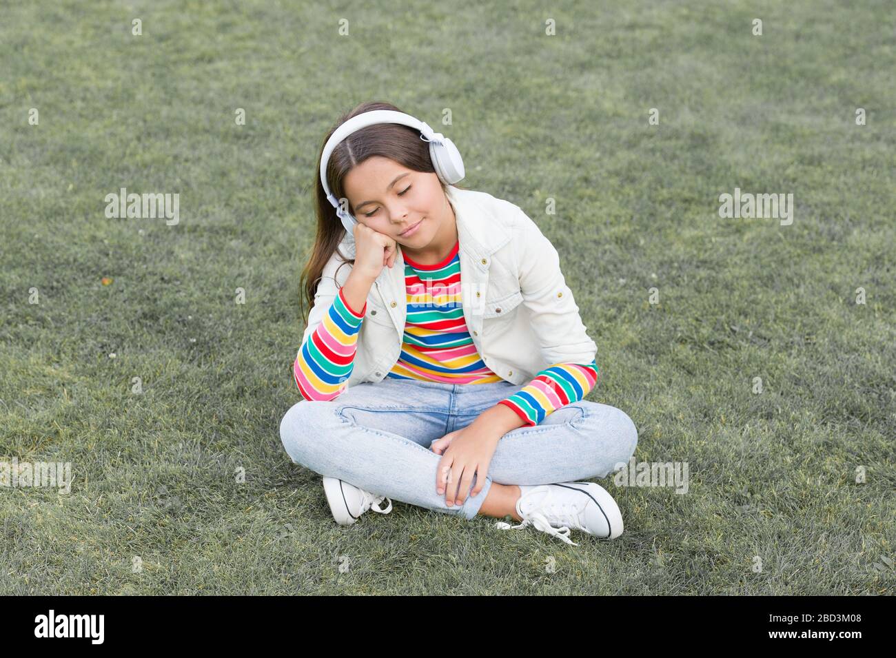 To doze off hi-res stock photography and images - Alamy