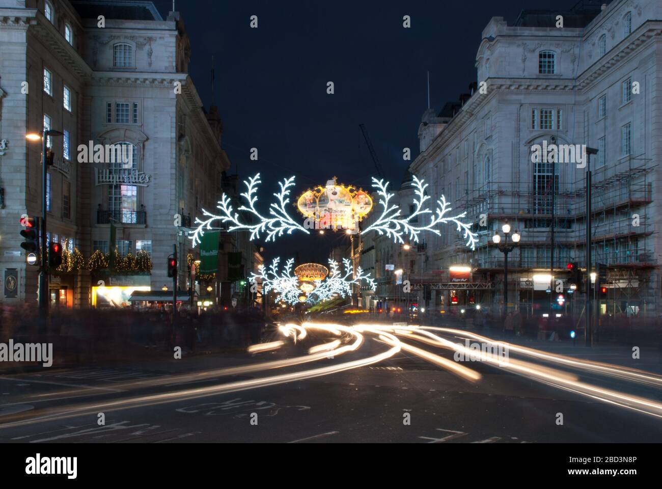 Dreamworks building hi-res stock photography and images - Alamy