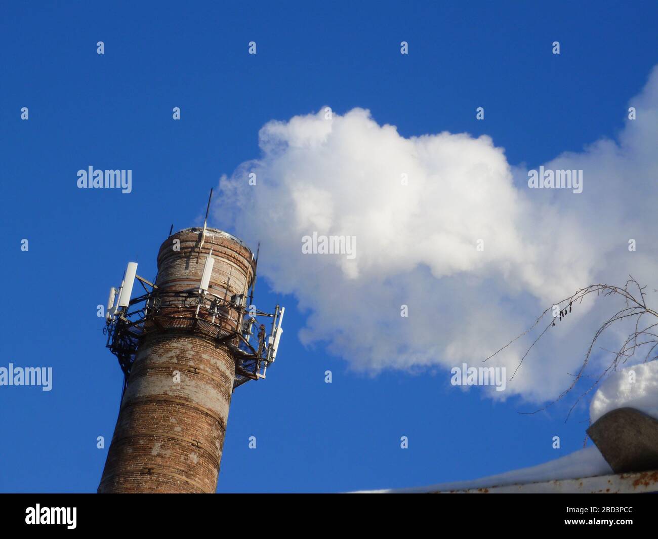 Belching pollution from factory hi-res stock photography and images - Alamy