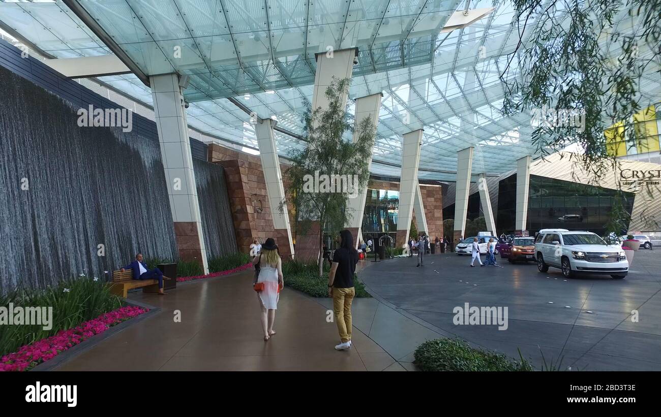 Hotel waterfalls hi-res stock photography and images - Alamy