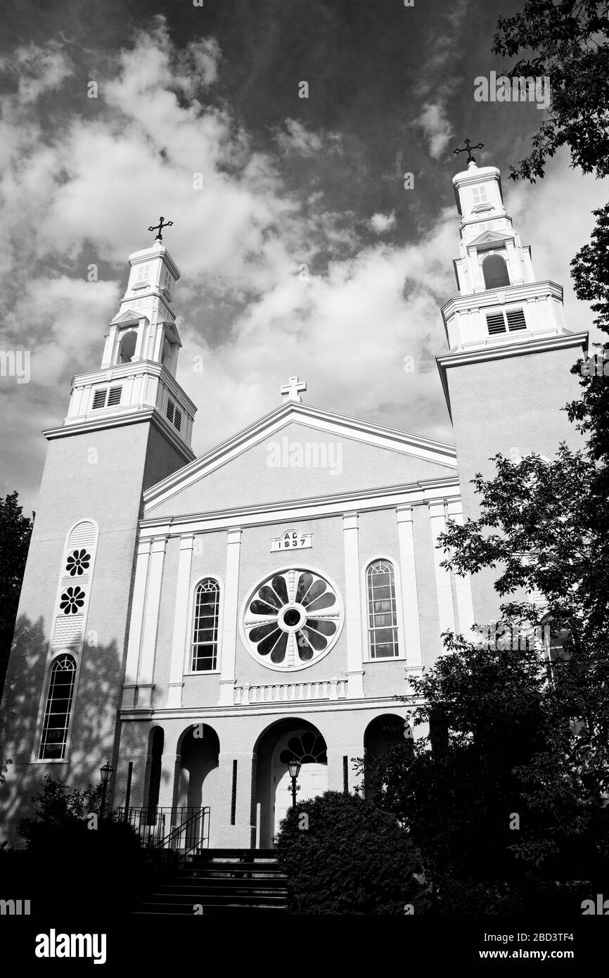 Saint norbert catholic church hi-res stock photography and images - Alamy