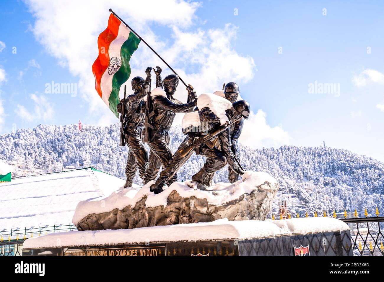Silhouette of Indian army statue and India flag monument during ...