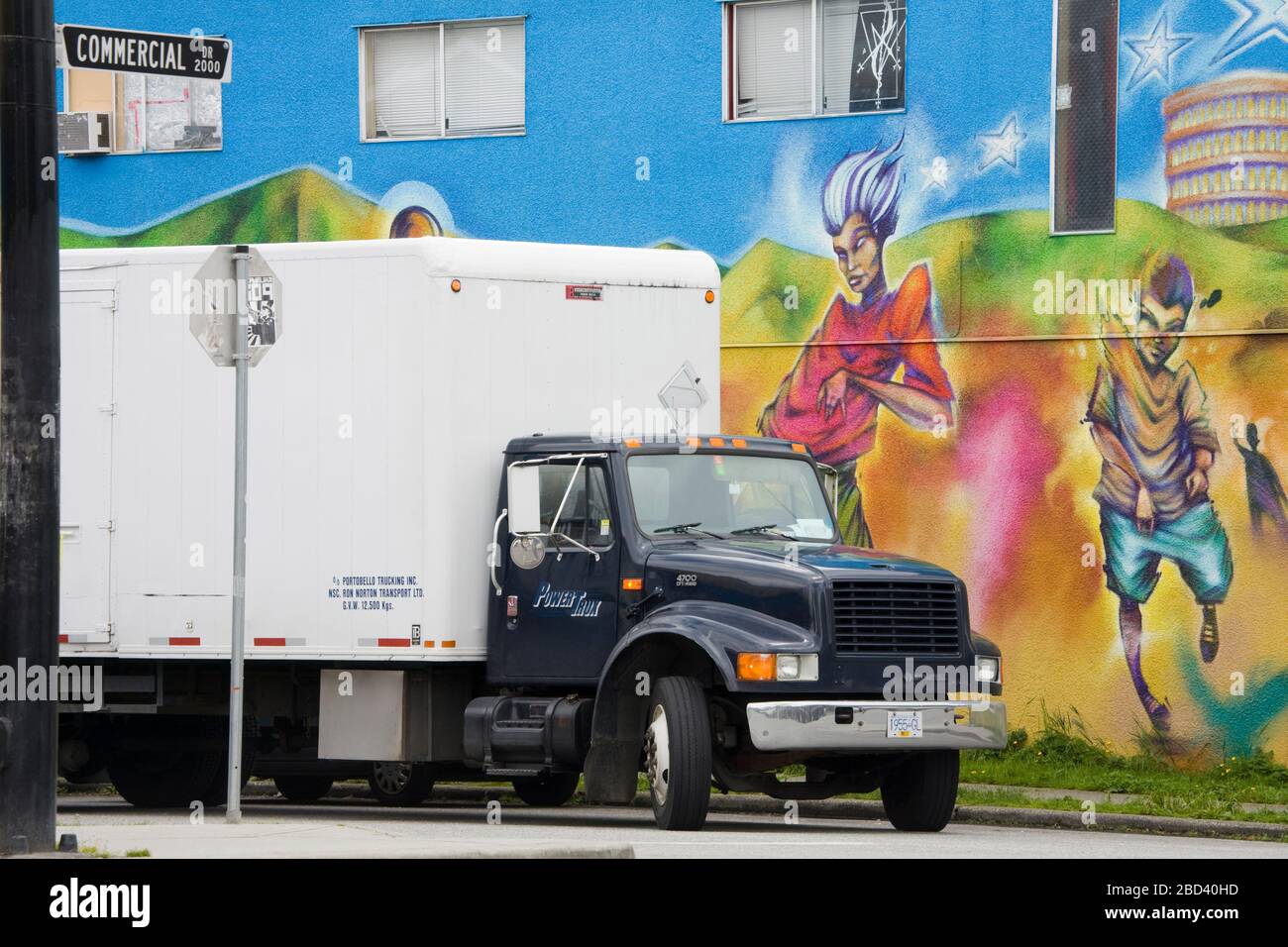 Commercial mural hi-res stock photography and images - Alamy